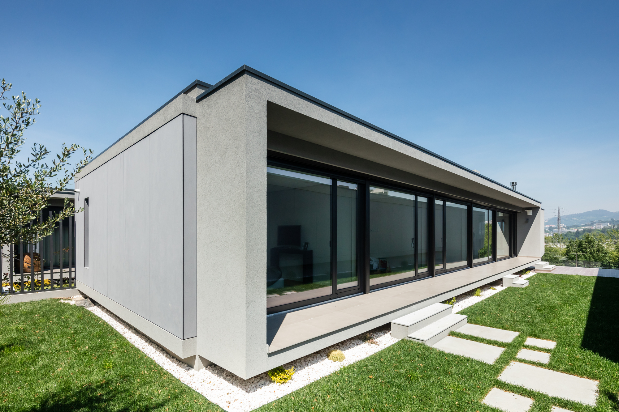 Gallery of Box XL Houses / Grupo Zegnea - 13