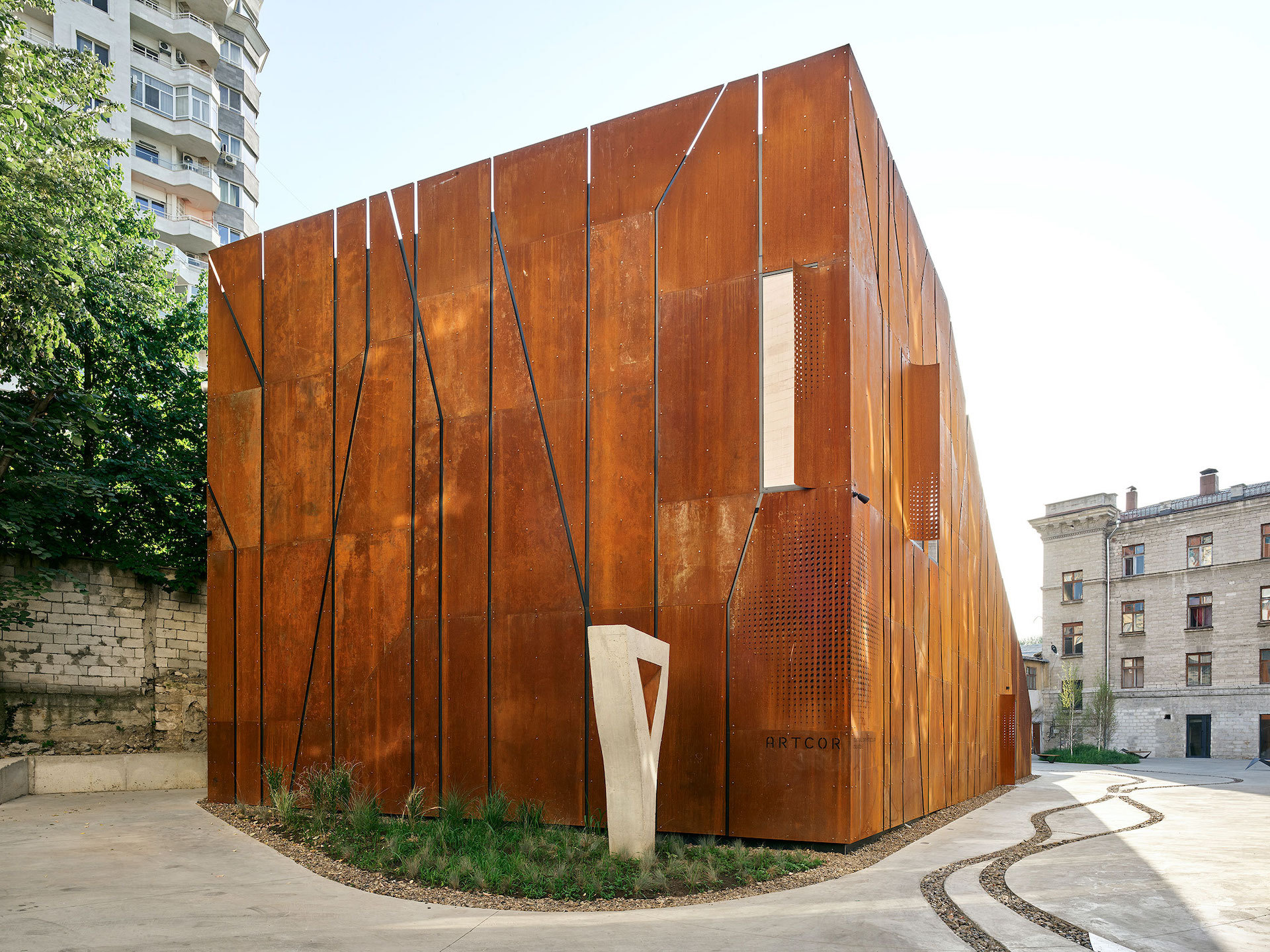 Galería de Centro creativo ARTCOR / Maxim Calujac - 6