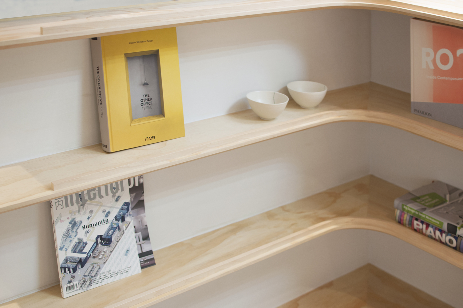 Gallery of Layered Frames Workplace / Bean Buro - 32