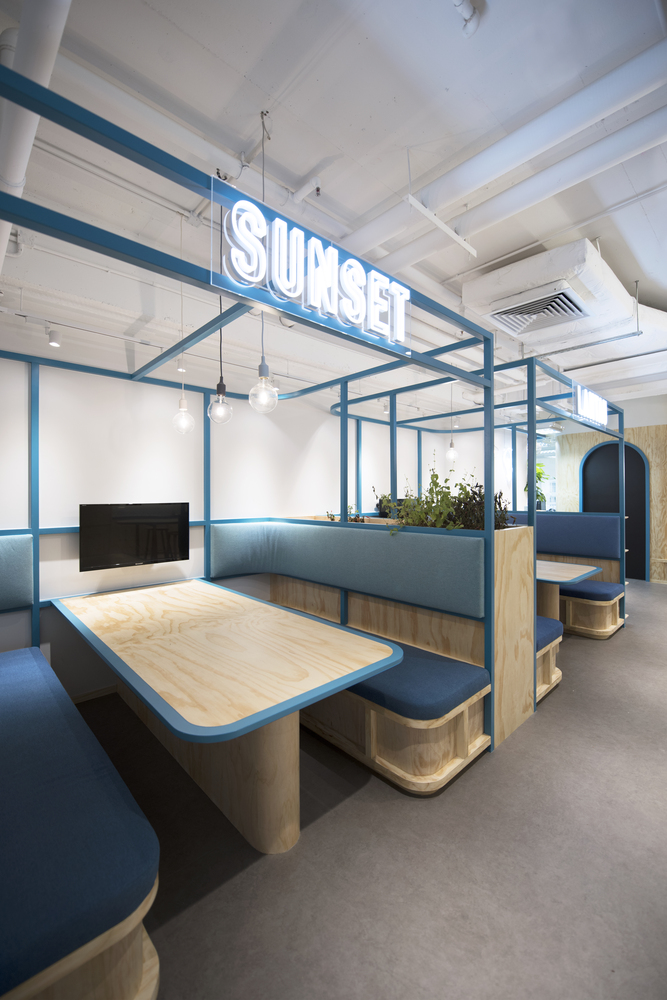 Gallery of Layered Frames Workplace / Bean Buro - 32