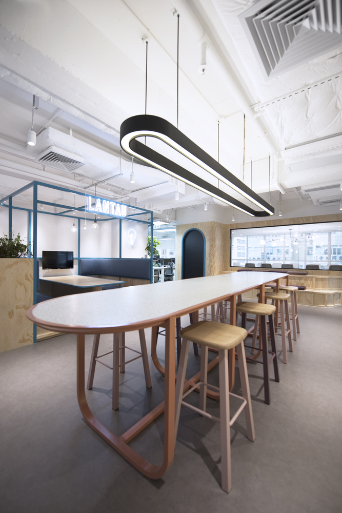 Gallery of Layered Frames Workplace / Bean Buro - 1