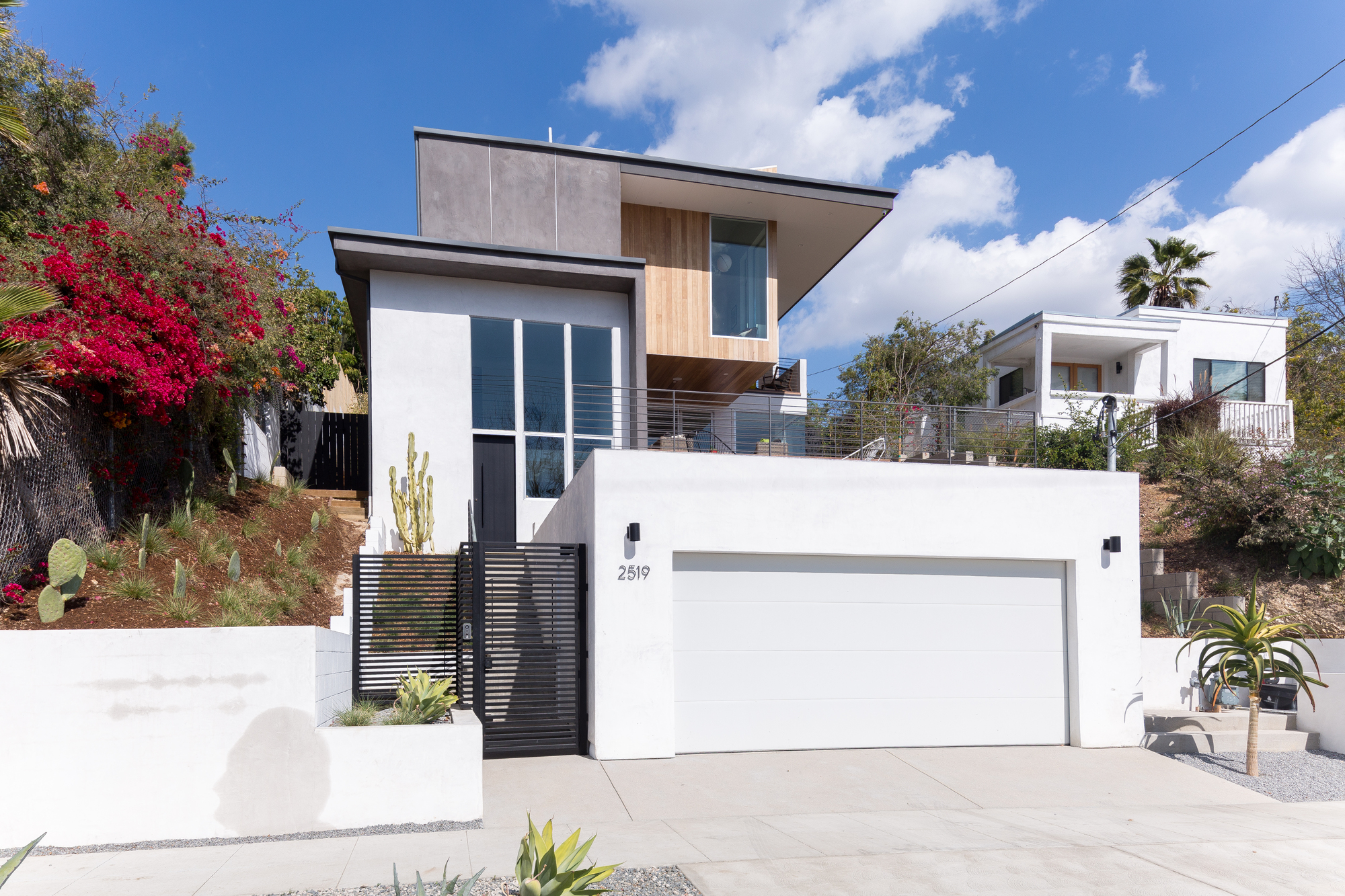 Gallery of 3 Step House / CHACOL - 9