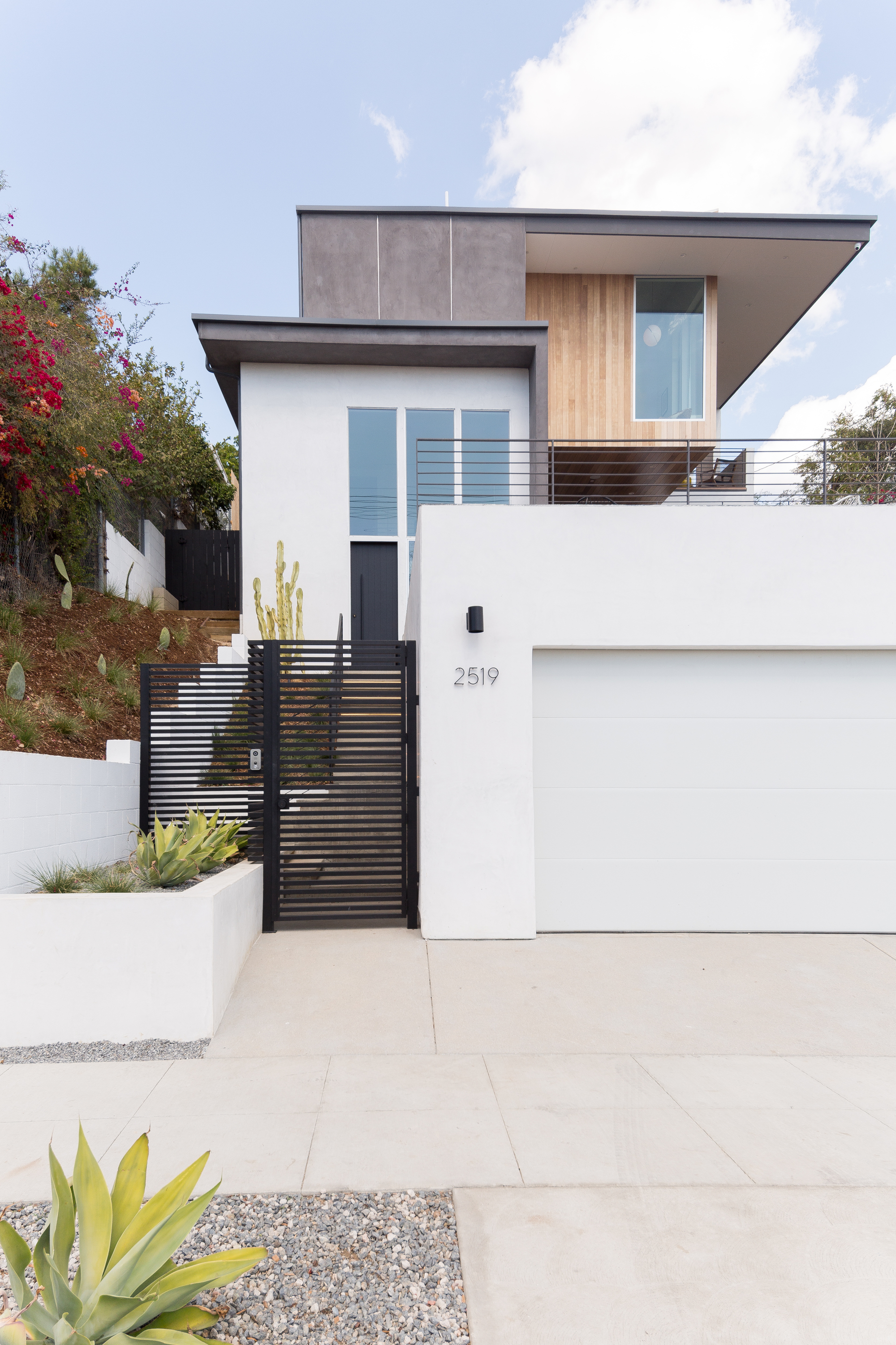 Gallery of 3 Step House / CHACOL - 19