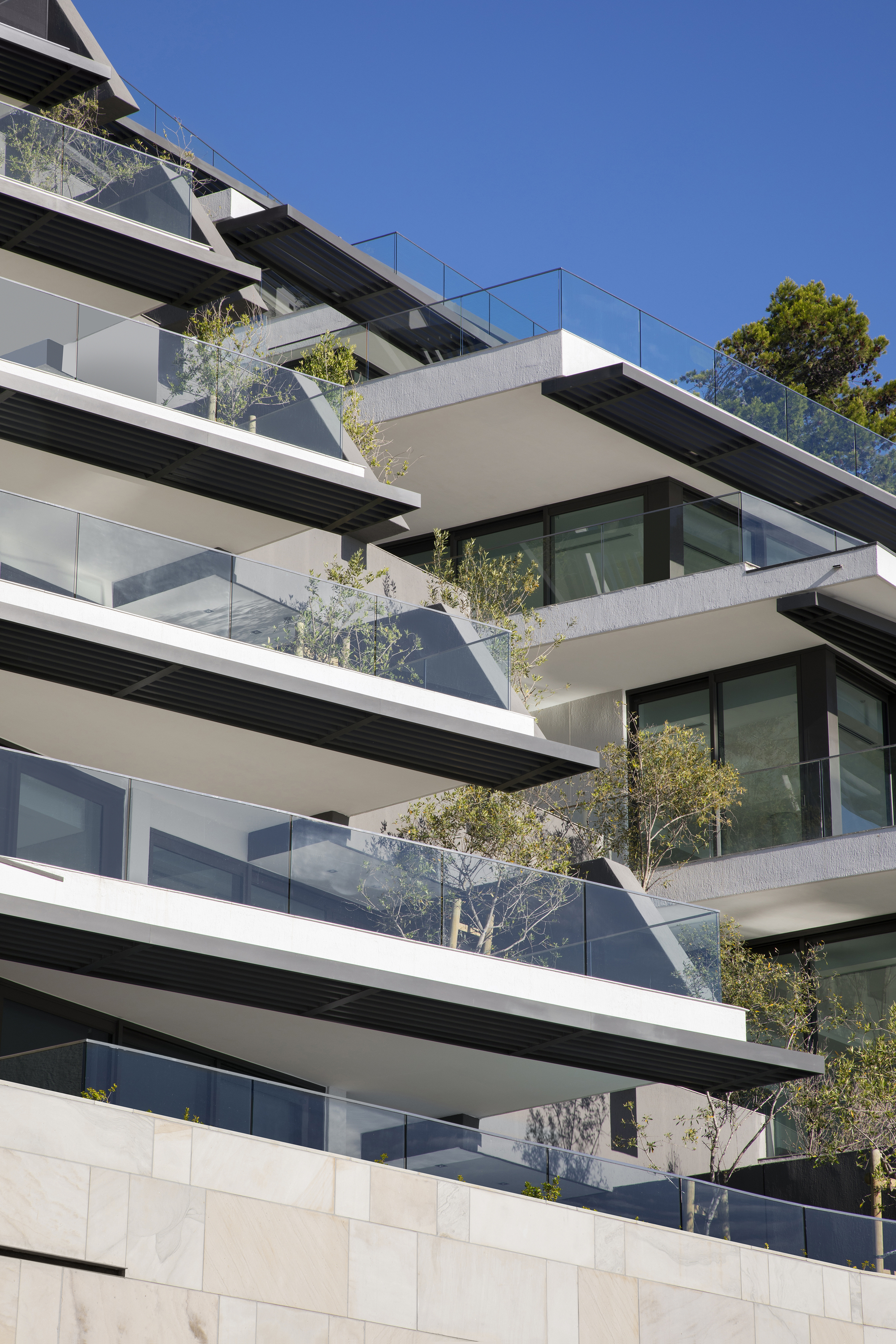 Gallery of Clifton 301 Building / OKHA - 2