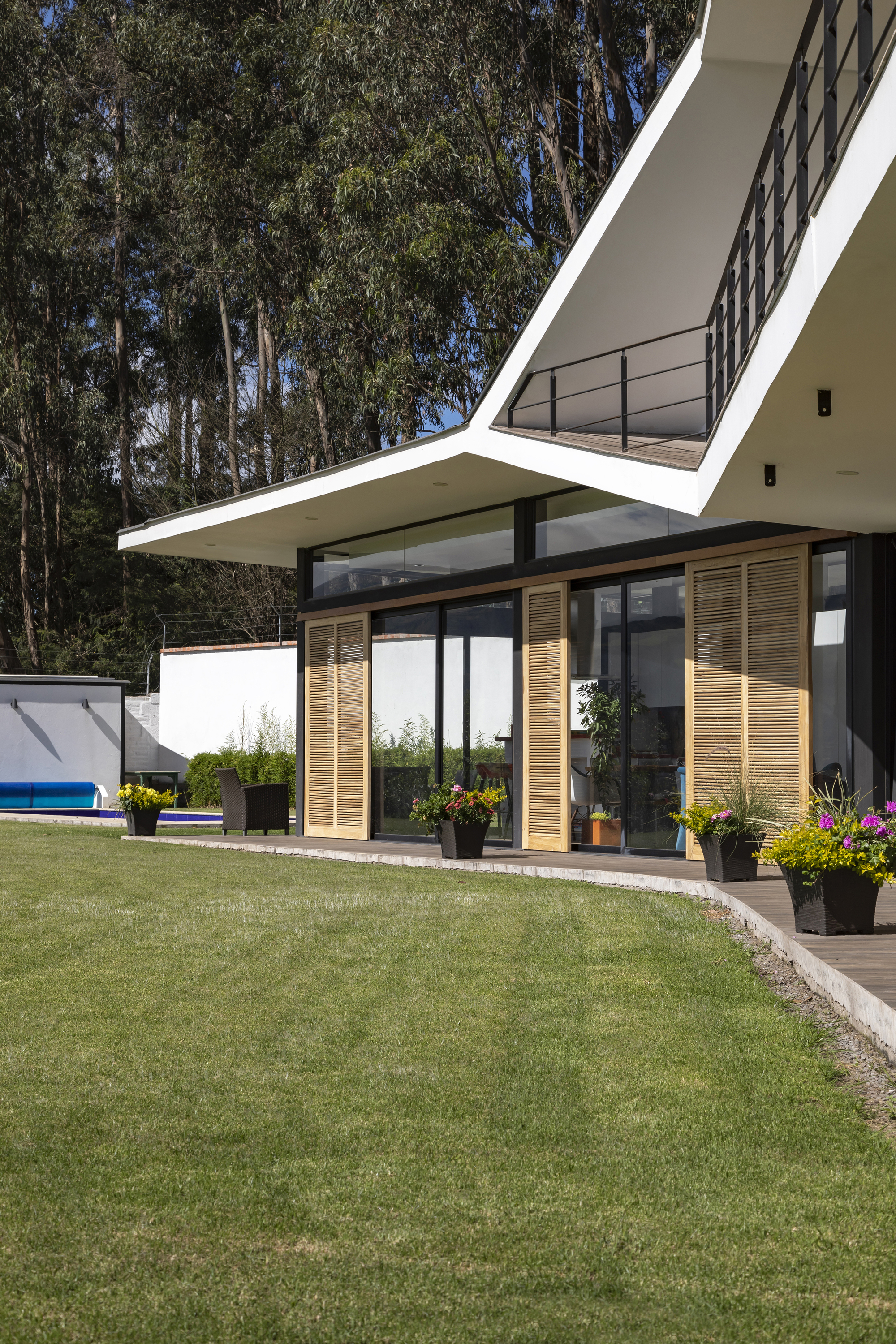 Gallery of H House / Creative Union Network - 5