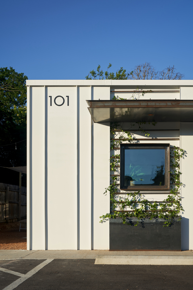 Gallery of The Commune Collaborative Workspace / Hunt Architecture - 26