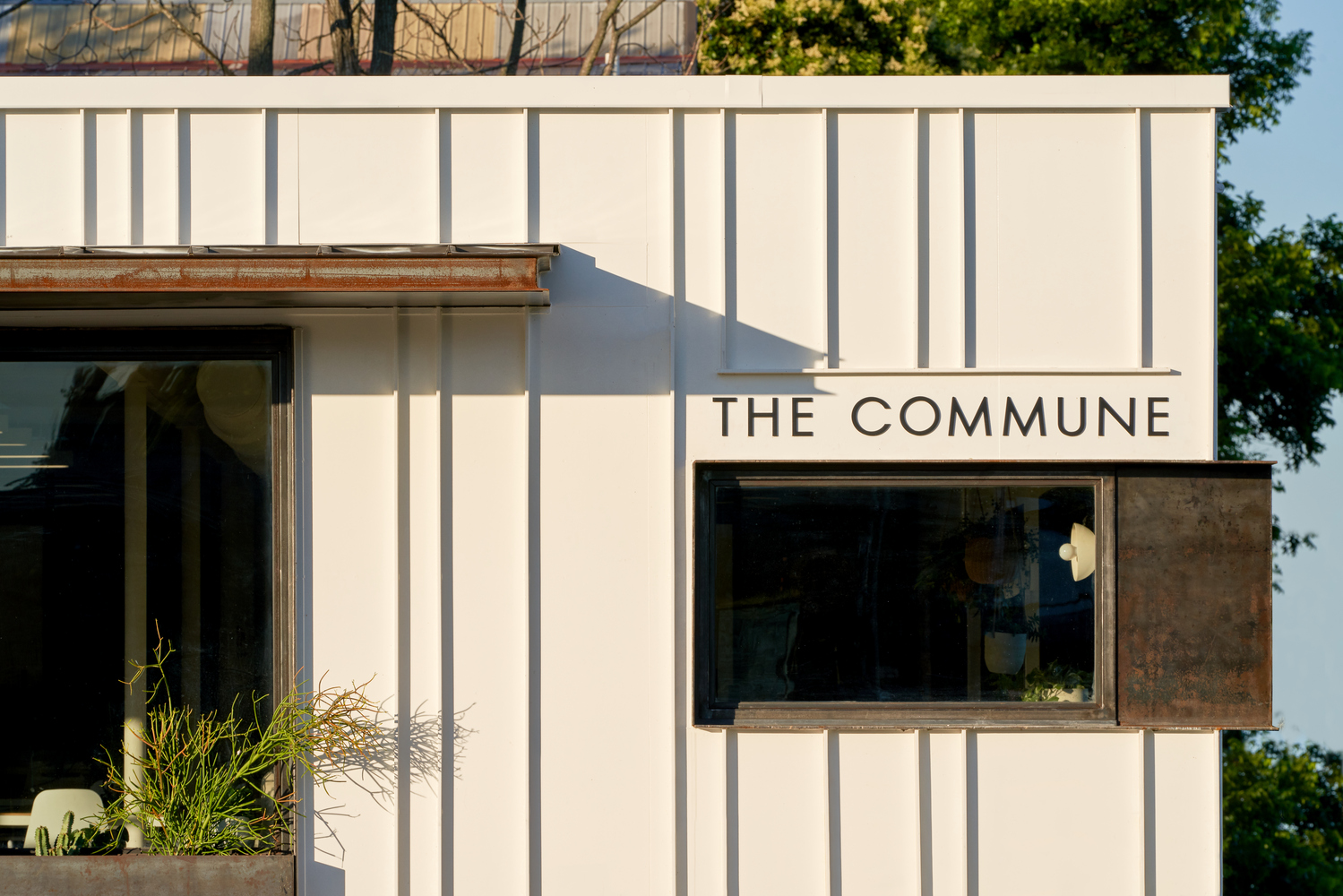 Gallery of The Commune Collaborative Workspace / Hunt Architecture - 27