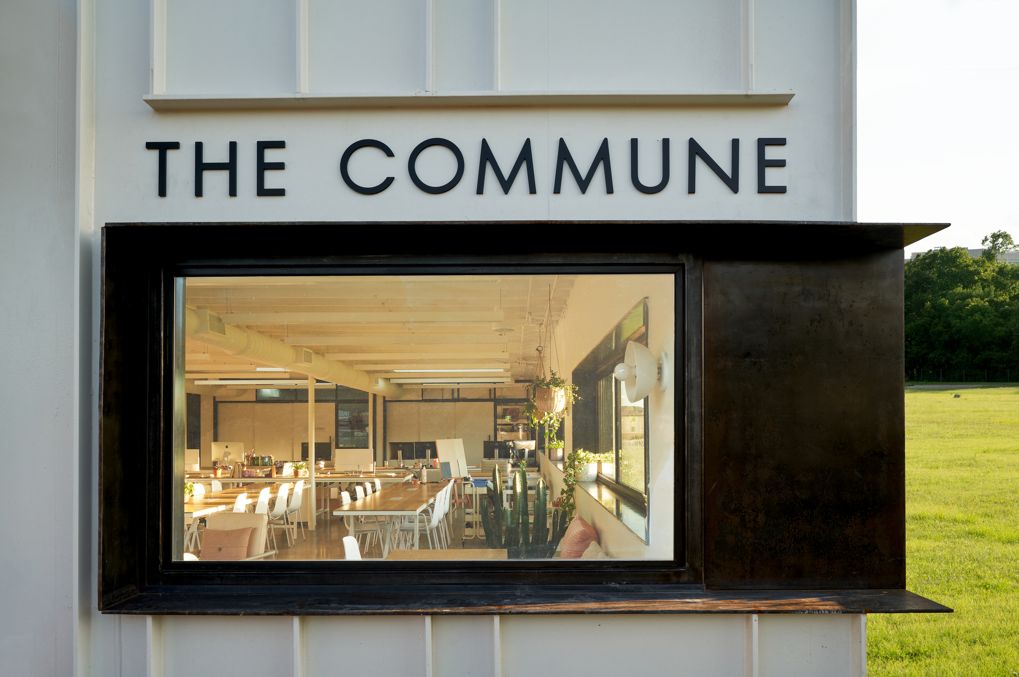 Gallery of The Commune Collaborative Workspace / Hunt Architecture - 20