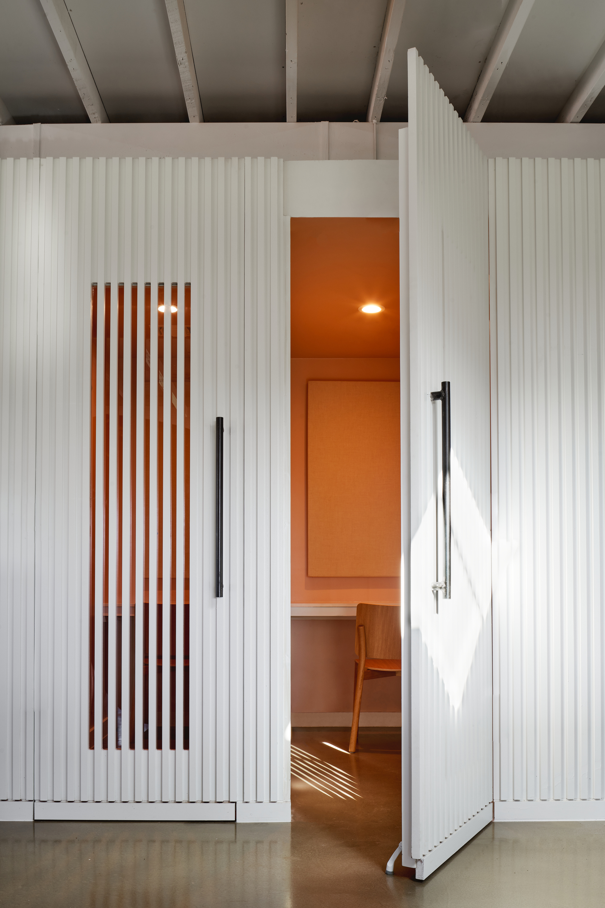 Gallery of The Commune Collaborative Workspace / Hunt Architecture - 12