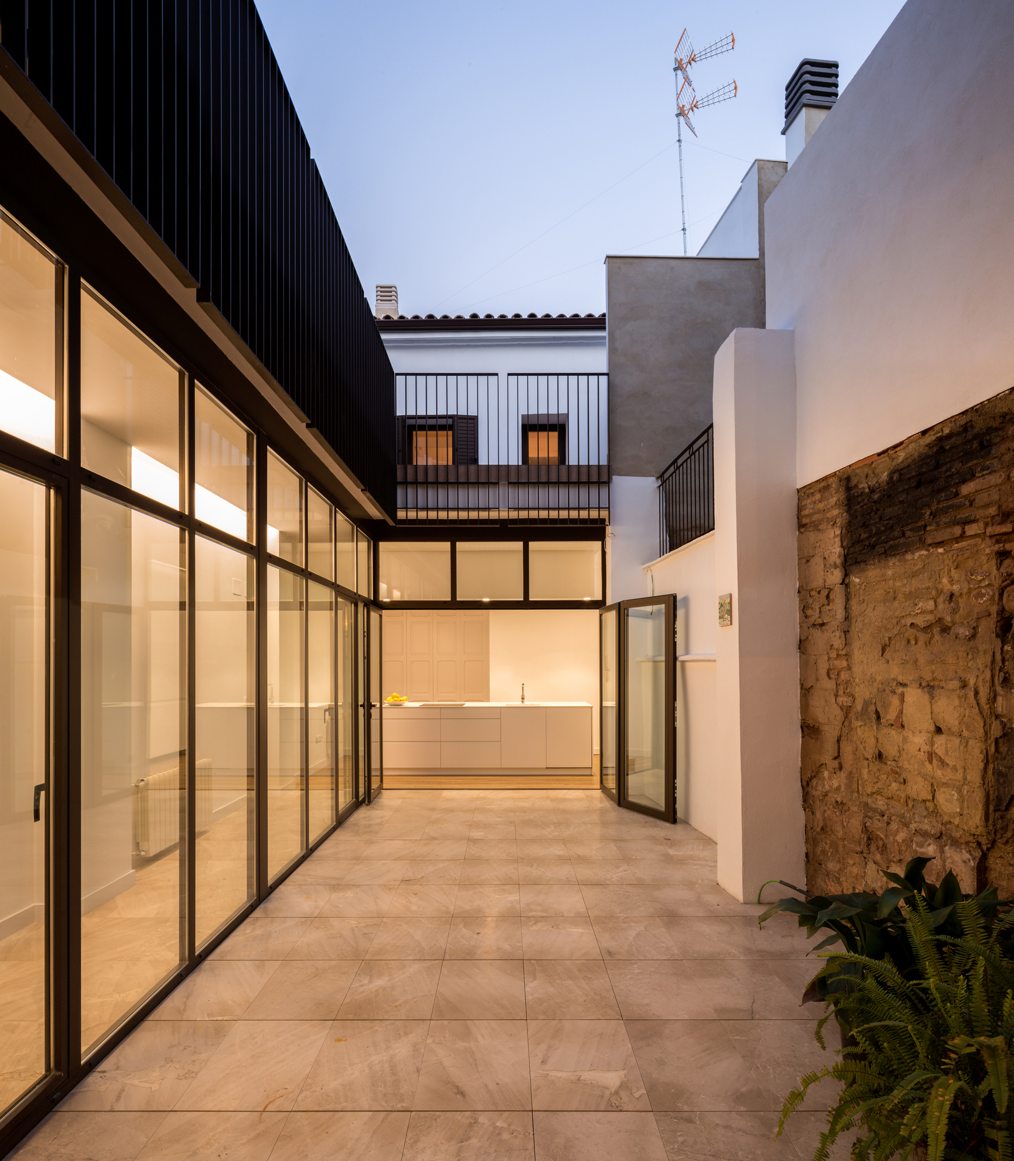 Galería de Casa impluvium / CU4 Arquitectura - 12