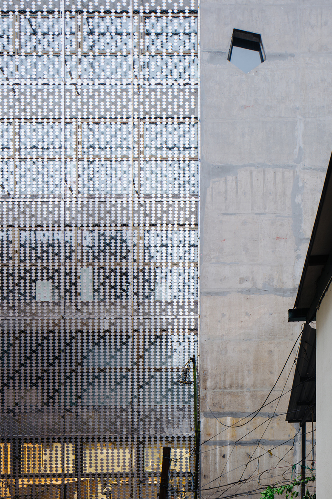 Gallery of The Bridge Office Building / G8A Architecture & Urban ...