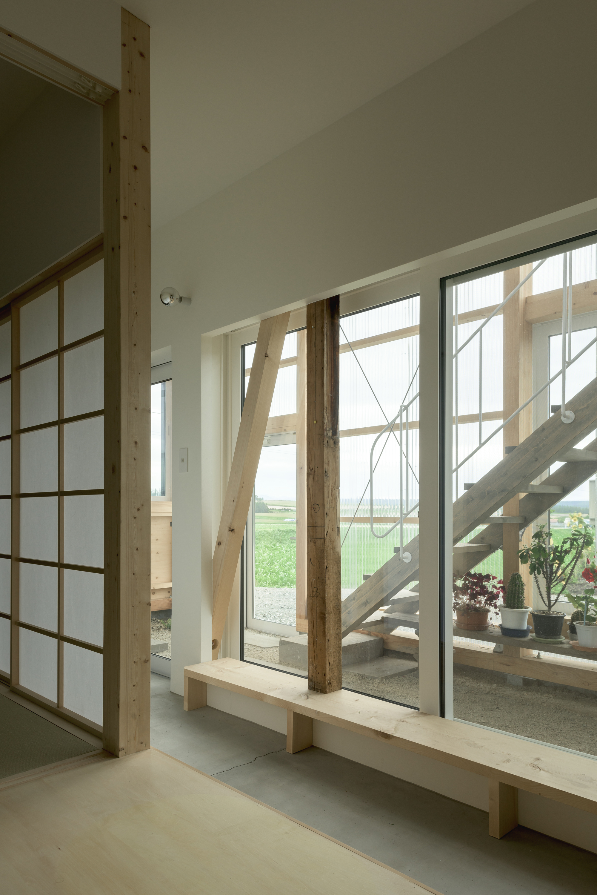 Gallery of The Deformed Roof House of Furano / Yoshichika Takagi ...
