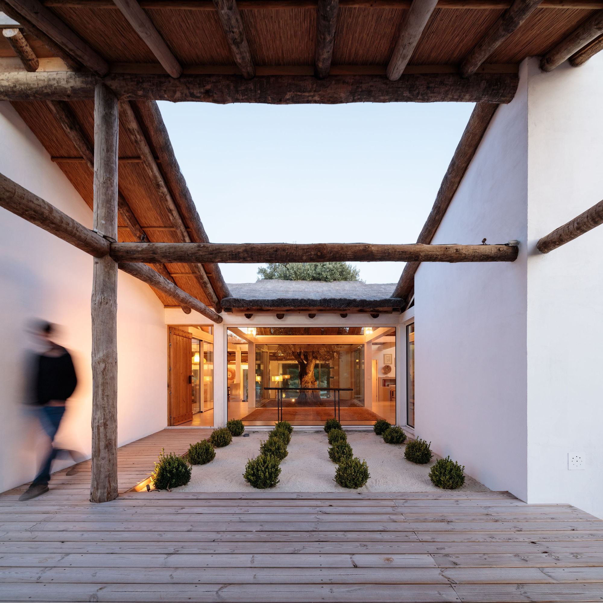 Gallery of Hopscotch House / Antonio Costa Lima Arquitectos - 9