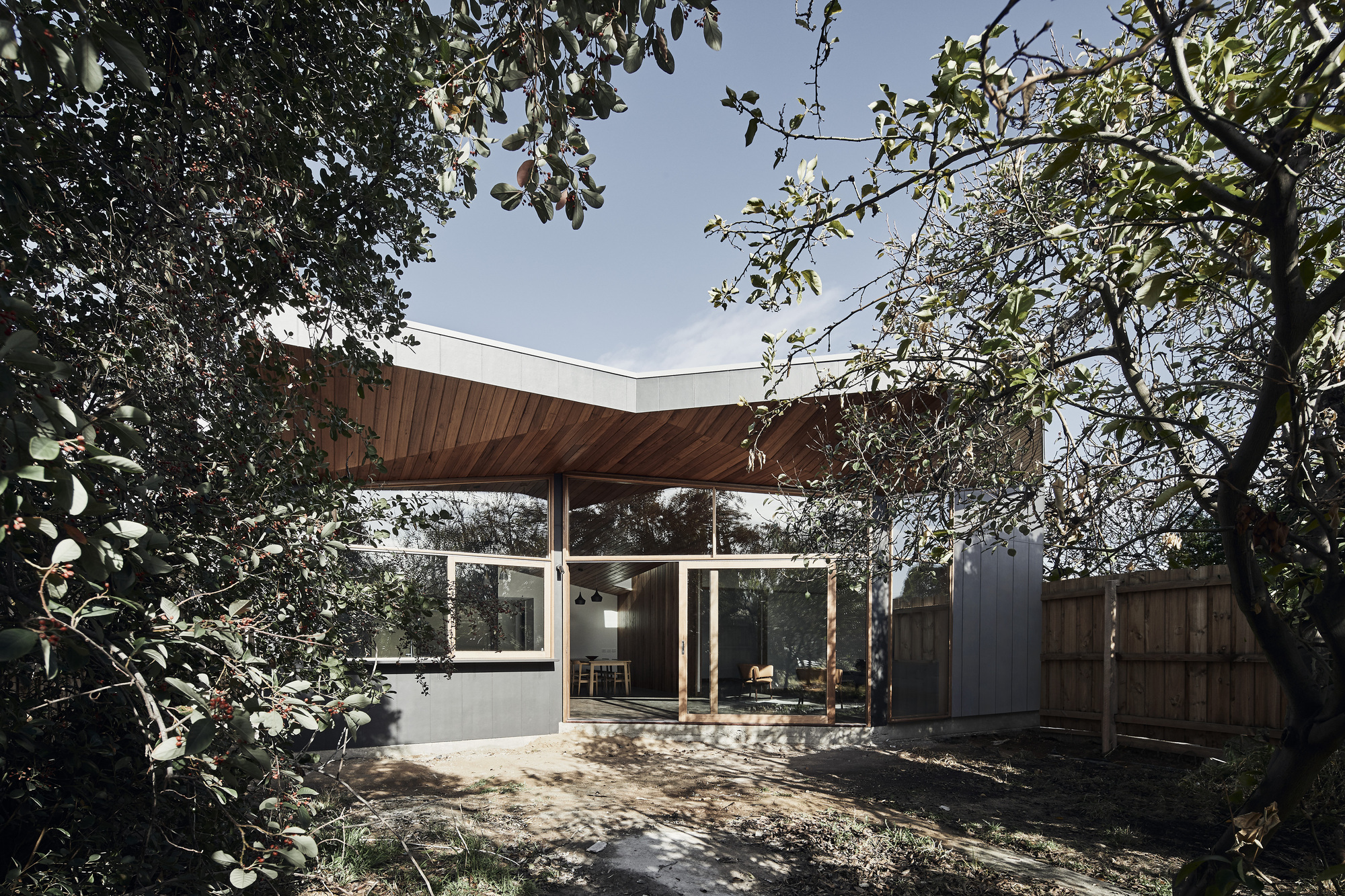 Gallery of Barton House / Julie Firkin Architects - 3