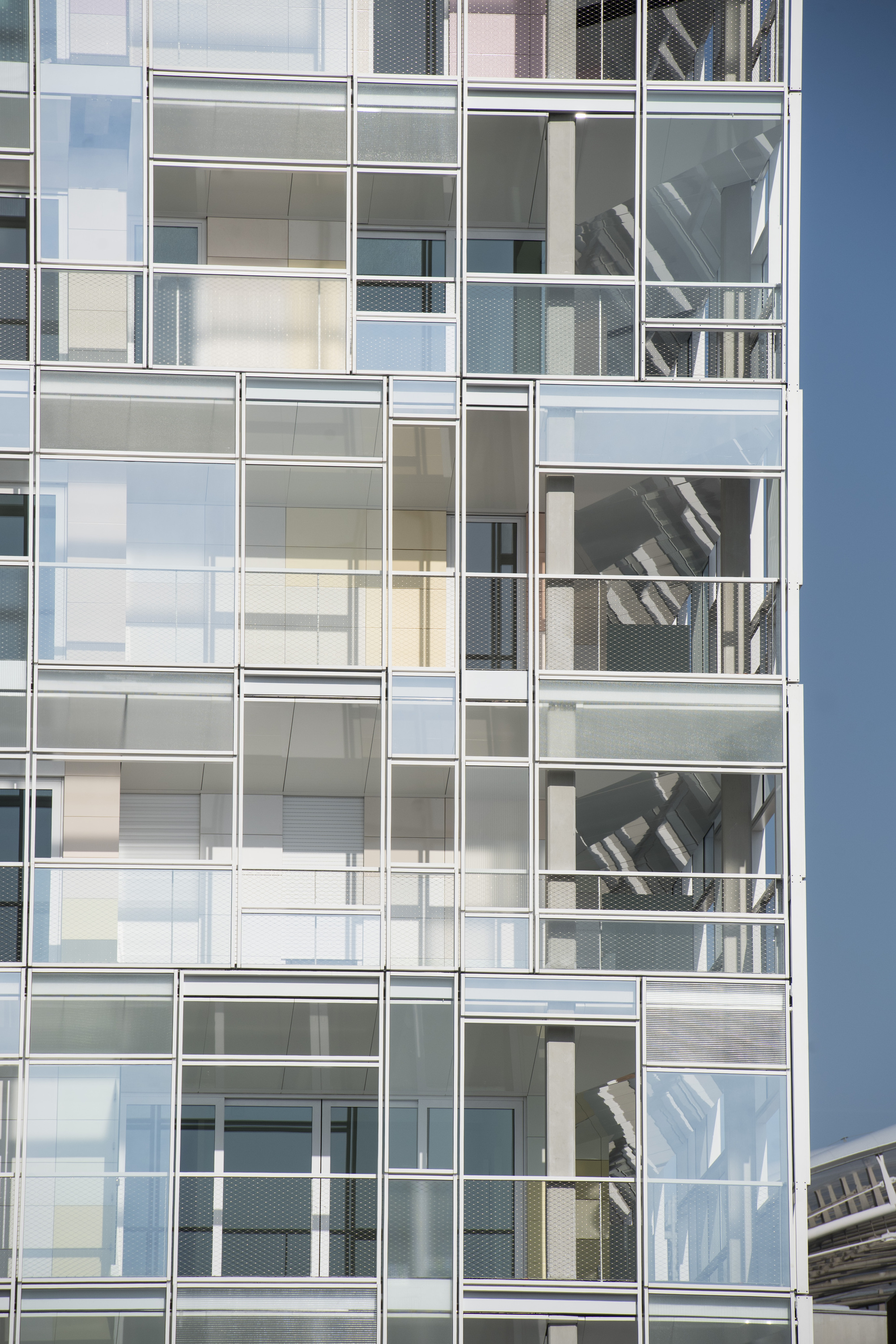Gallery of Ycone La Confluence Residential Tower / Ateliers Jean Nouvel ...