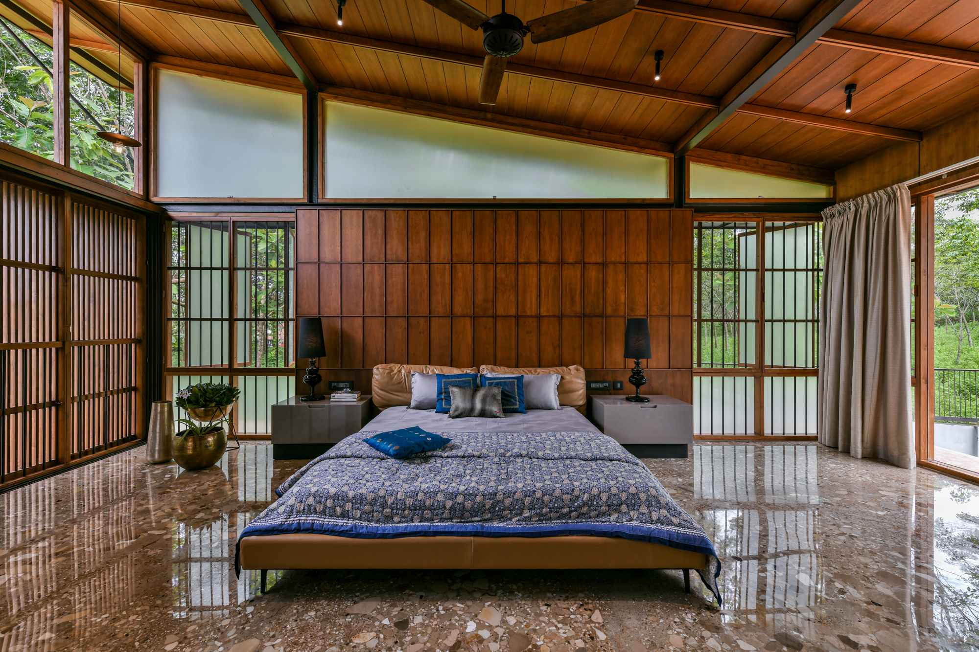 Gallery of The Skew House / Thought Parallels - 7