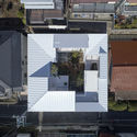 Loop Terrace House / Tomohiro Hata Architect and Associates | ArchDaily