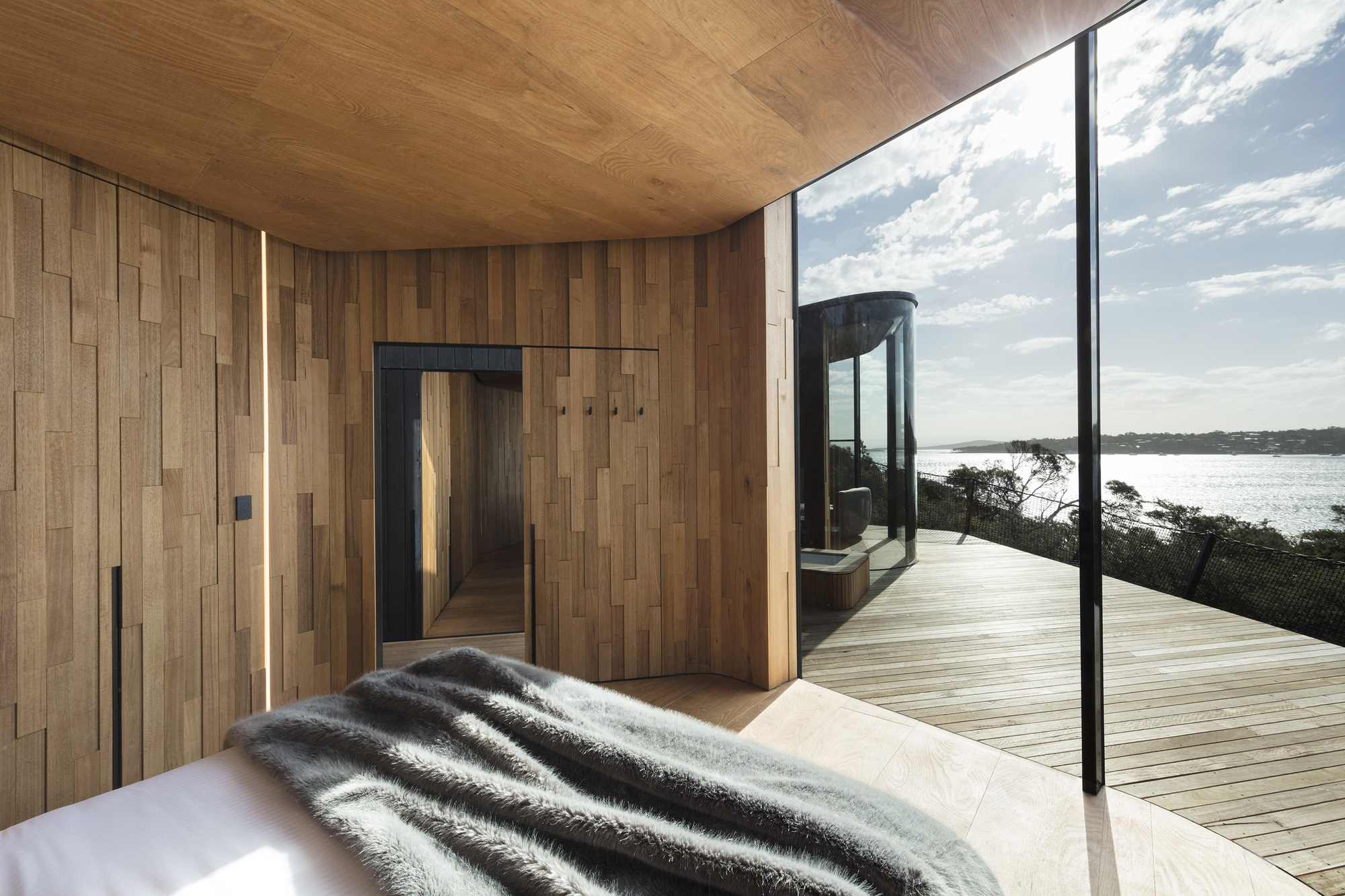 Gallery of Coastal Pavilions at Freycinet Lodge / Liminal Architecture - 4