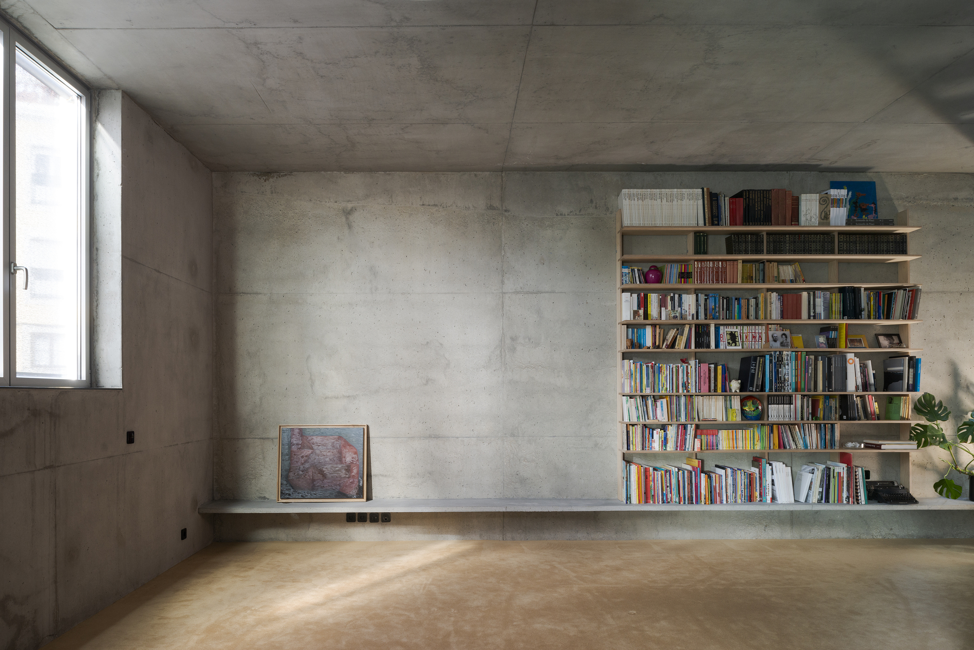 Gallery of Triangular House / STUDIO_LPP - 9