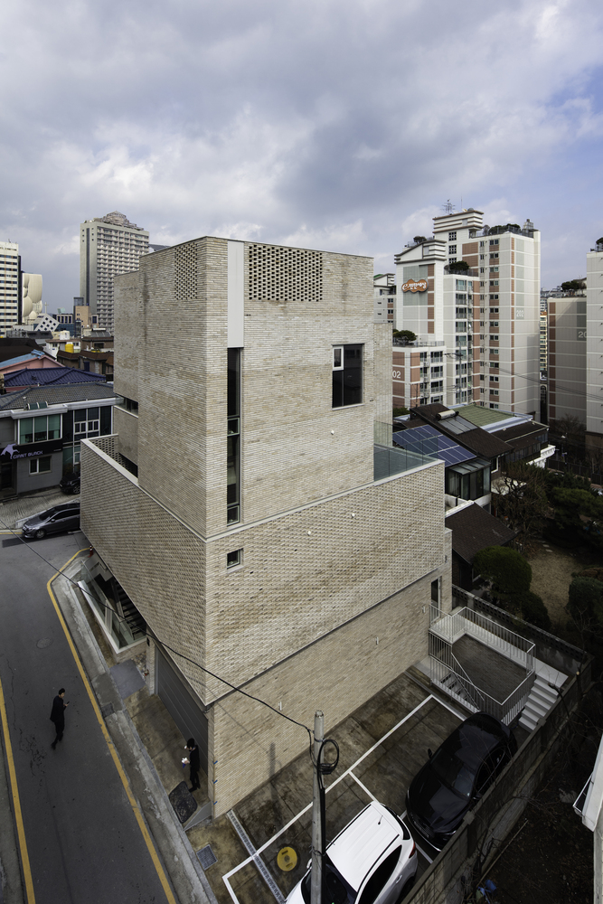 Gallery of Biwon: The Secret Garden House / UTAA - 16