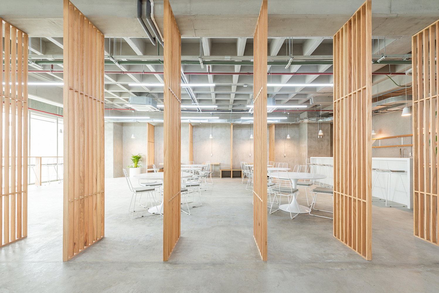 Gallery of 16 Projects that Push the Free Plan to its Limits - 1