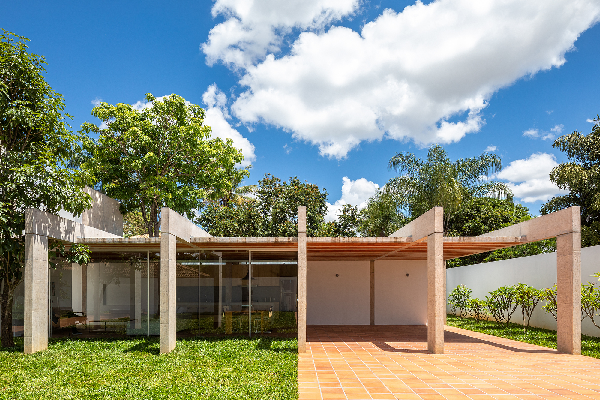 Gallery of Portico House / BLOCO Arquitetos - 6