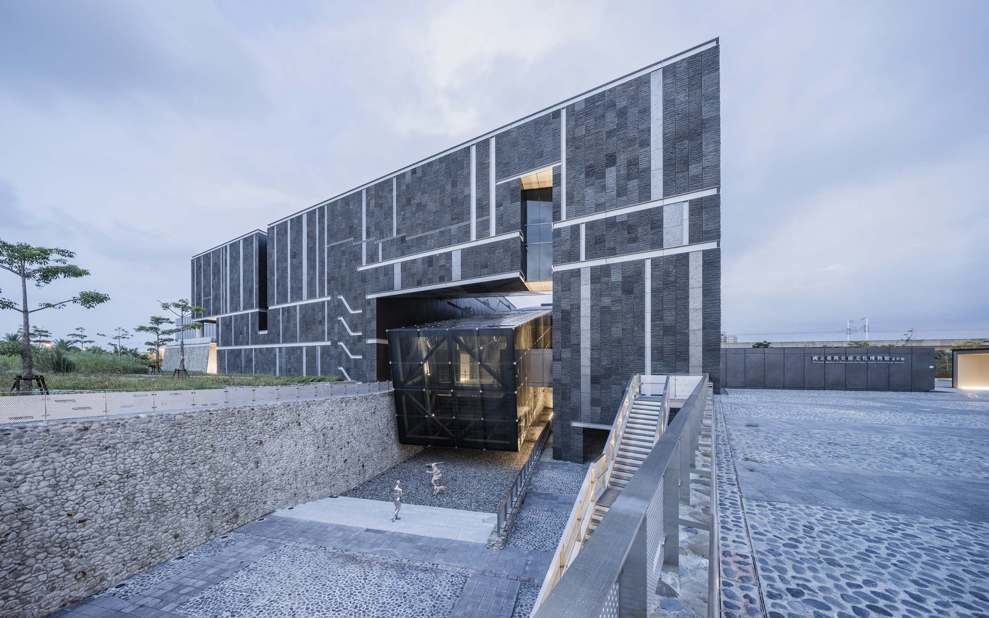 Gallery of National Museum of Prehistory / KRIS YAO | ARTECH - 6