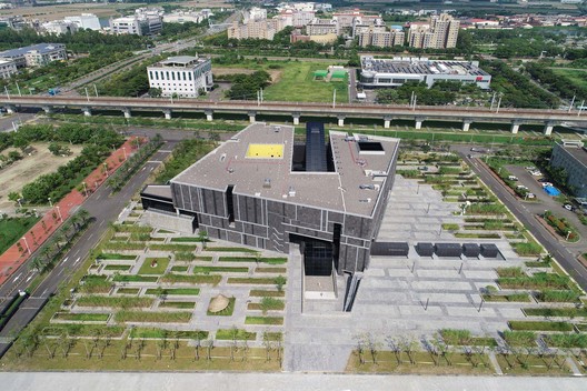 National Museum of Prehistory / KRIS YAO | ARTECH | ArchDaily