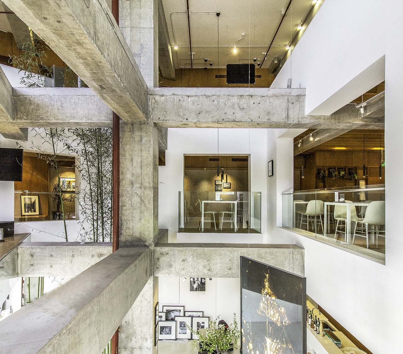 Gallery of laii Restaurant / maison h - 1