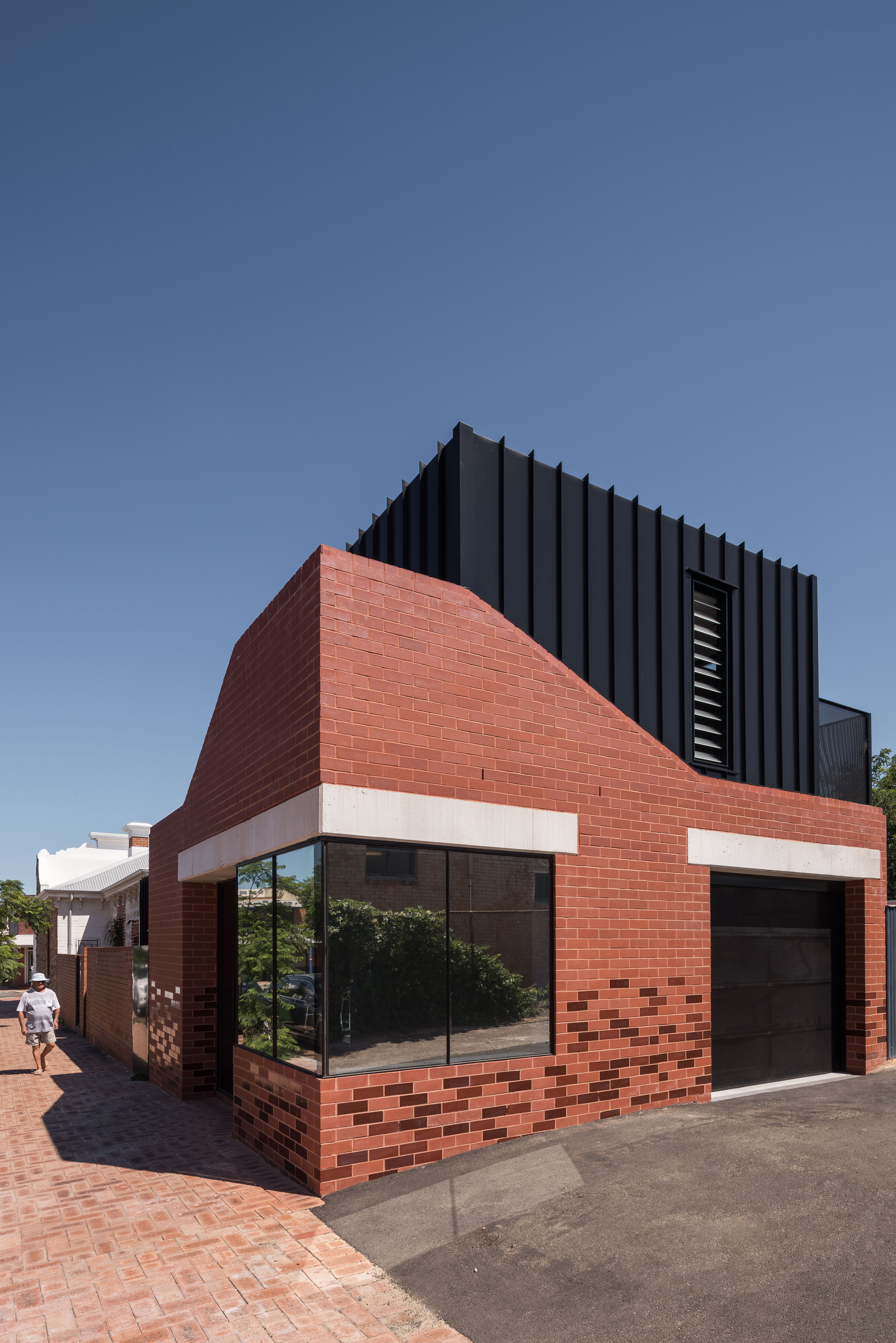 Gallery of King George House / Robeson Architects - 16