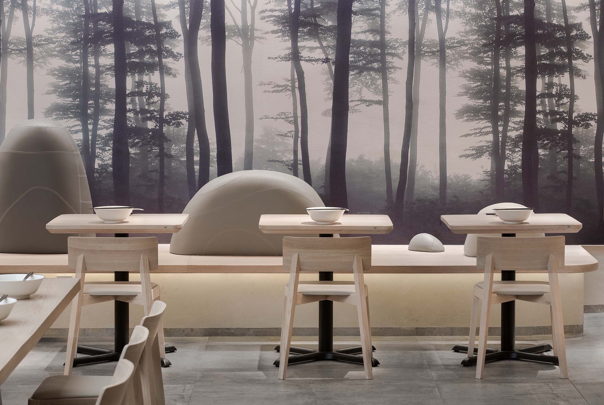 Gallery of KiKi Noodle House / Golucci Interior Architects - 13