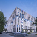 Tsinghua University's Law Faculty Library / KOKAISTUDIOS | ArchDaily