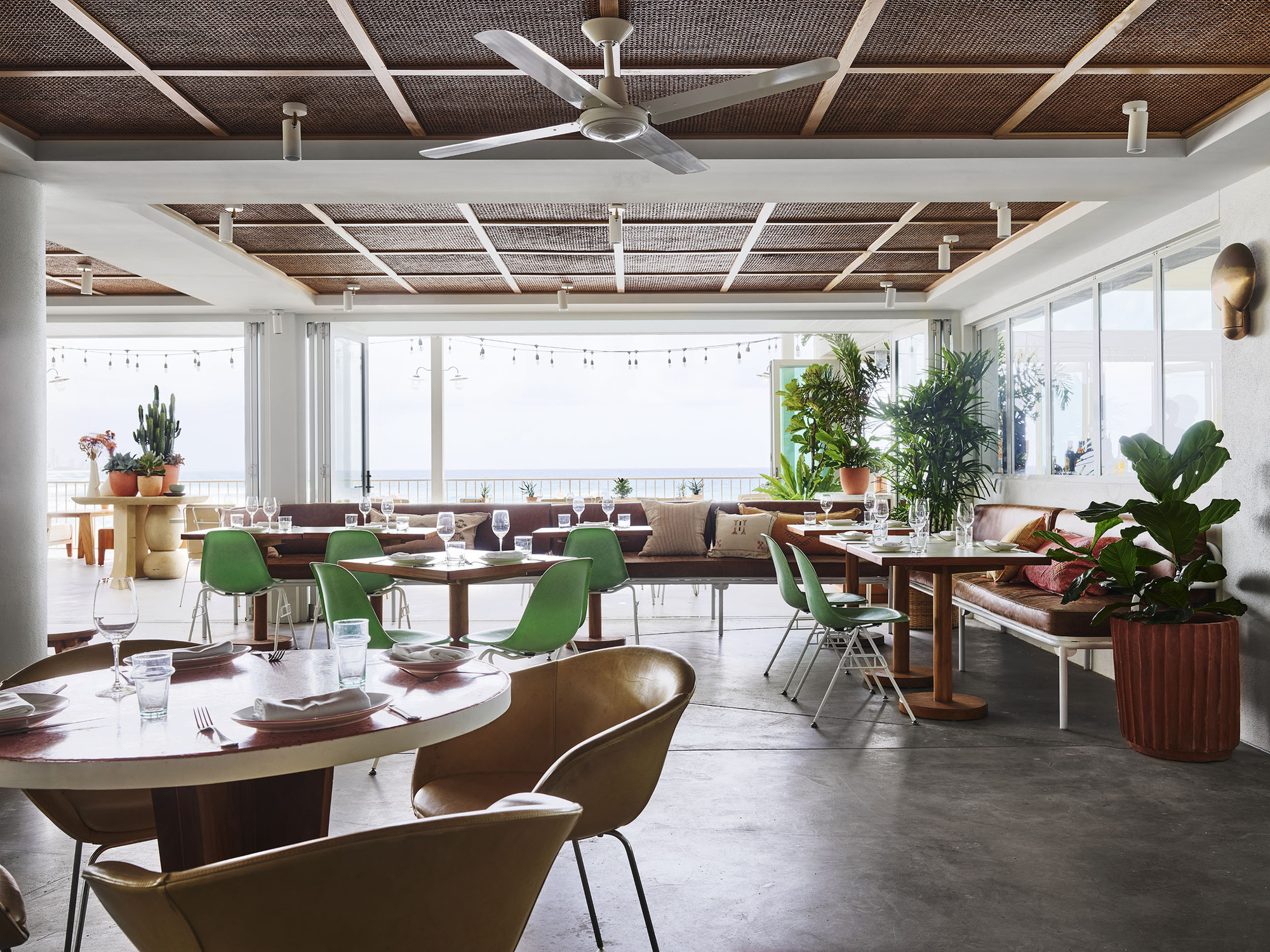 Gallery of Burleigh Beach Pavilion / Alexander&Co. - 24