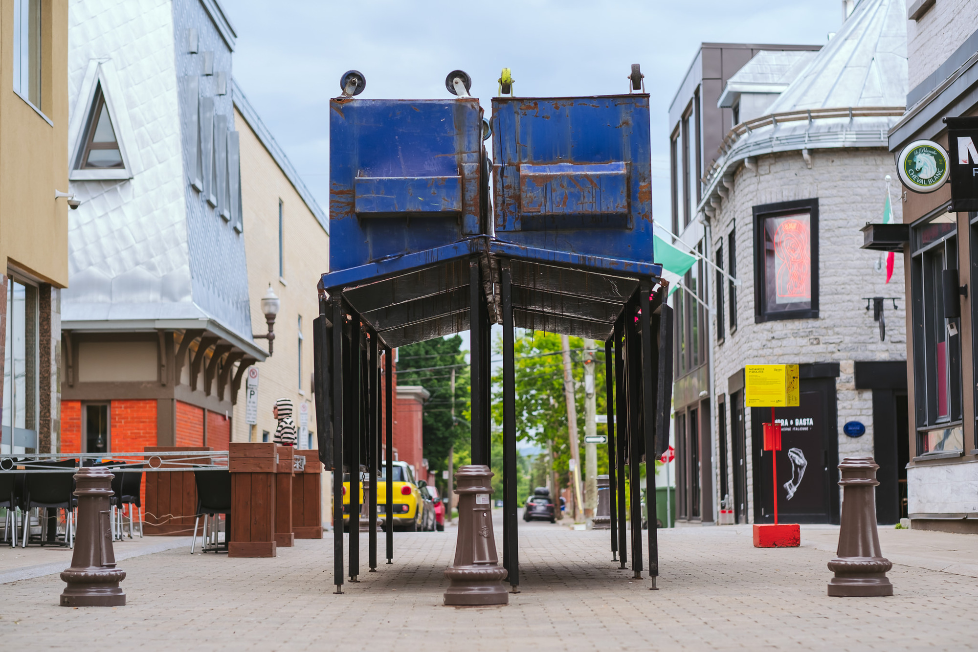 Gallery of Public Art Exhibition on the Streets of Quebec - 10