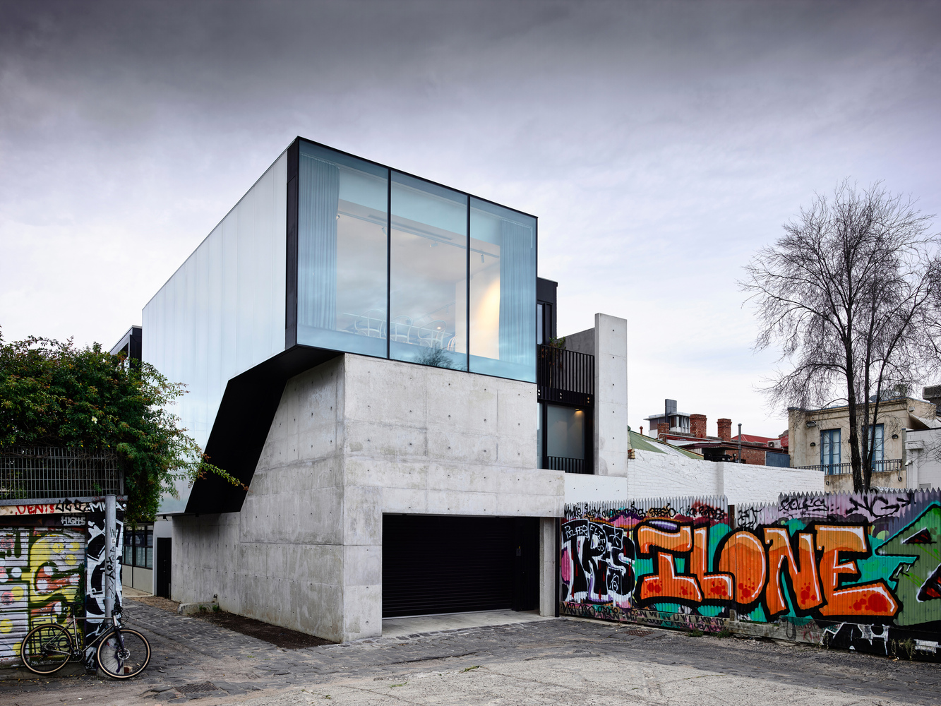 Gallery of Fitzroy Lane House / Kennedy Nolan Architects - 2