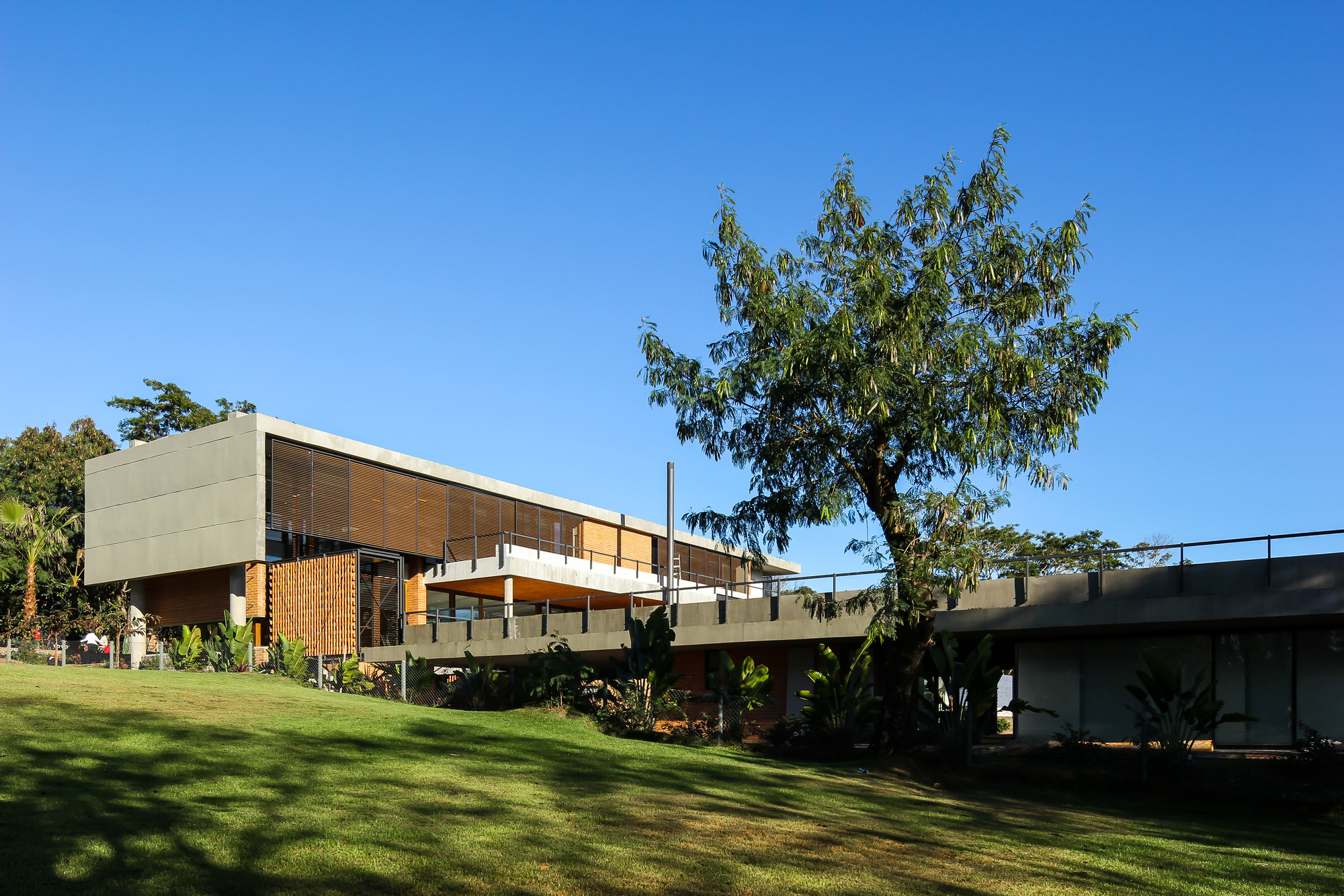Gallery of 17-218 House / m+ estudio de arquitectura y diseño - 2