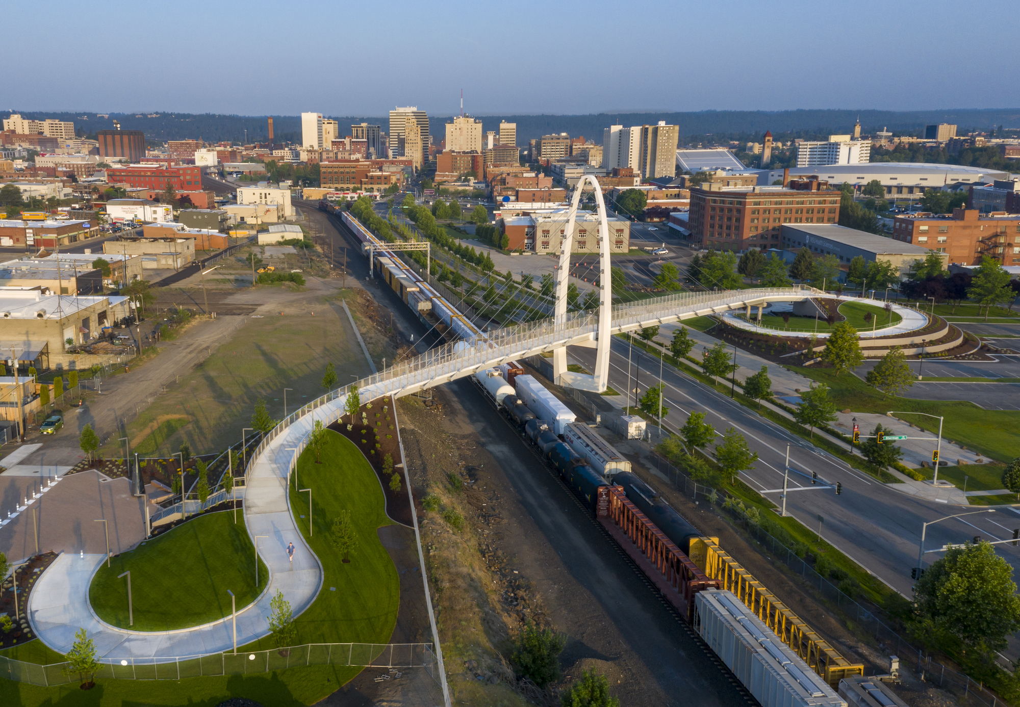 Gallery of University District Gateway Bridge / LMN Architects - 6