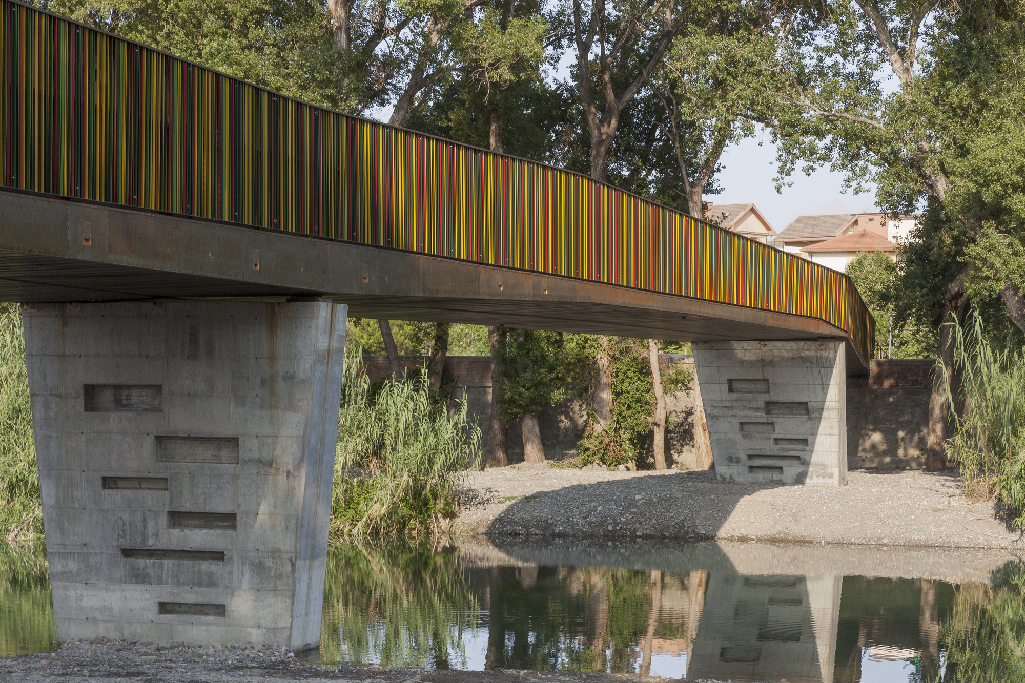 Gallery of Pedestrian And Cycling Bridge / LDArchitects - 10