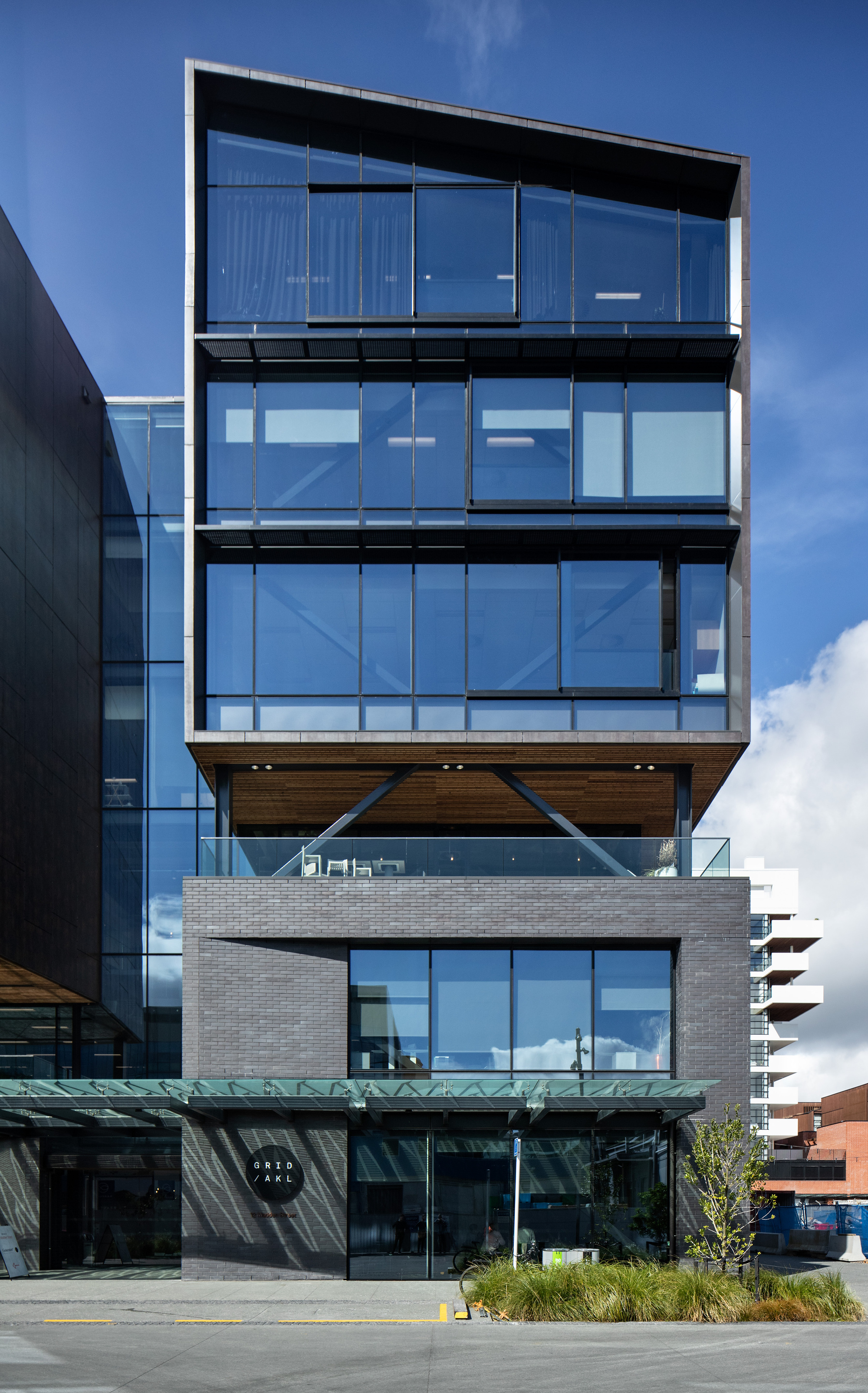 Gallery of 12 Madden Innovation & Residential Building / Warren ...