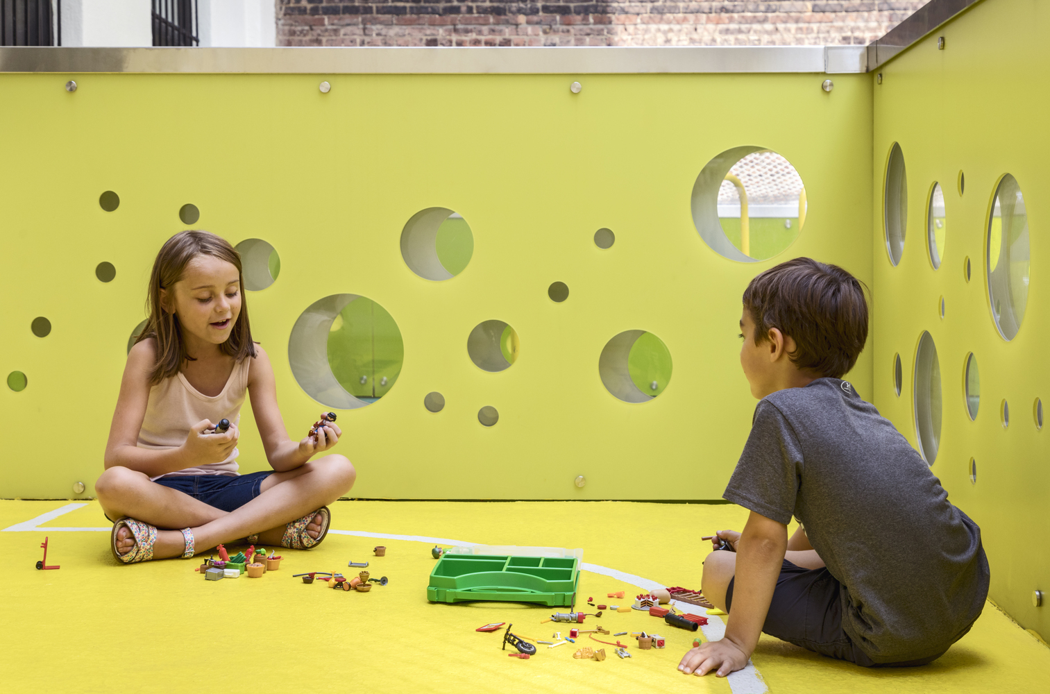 Gallery of Rodeph Sholom School Playdecks / Murphy Burnham & Buttrick ...