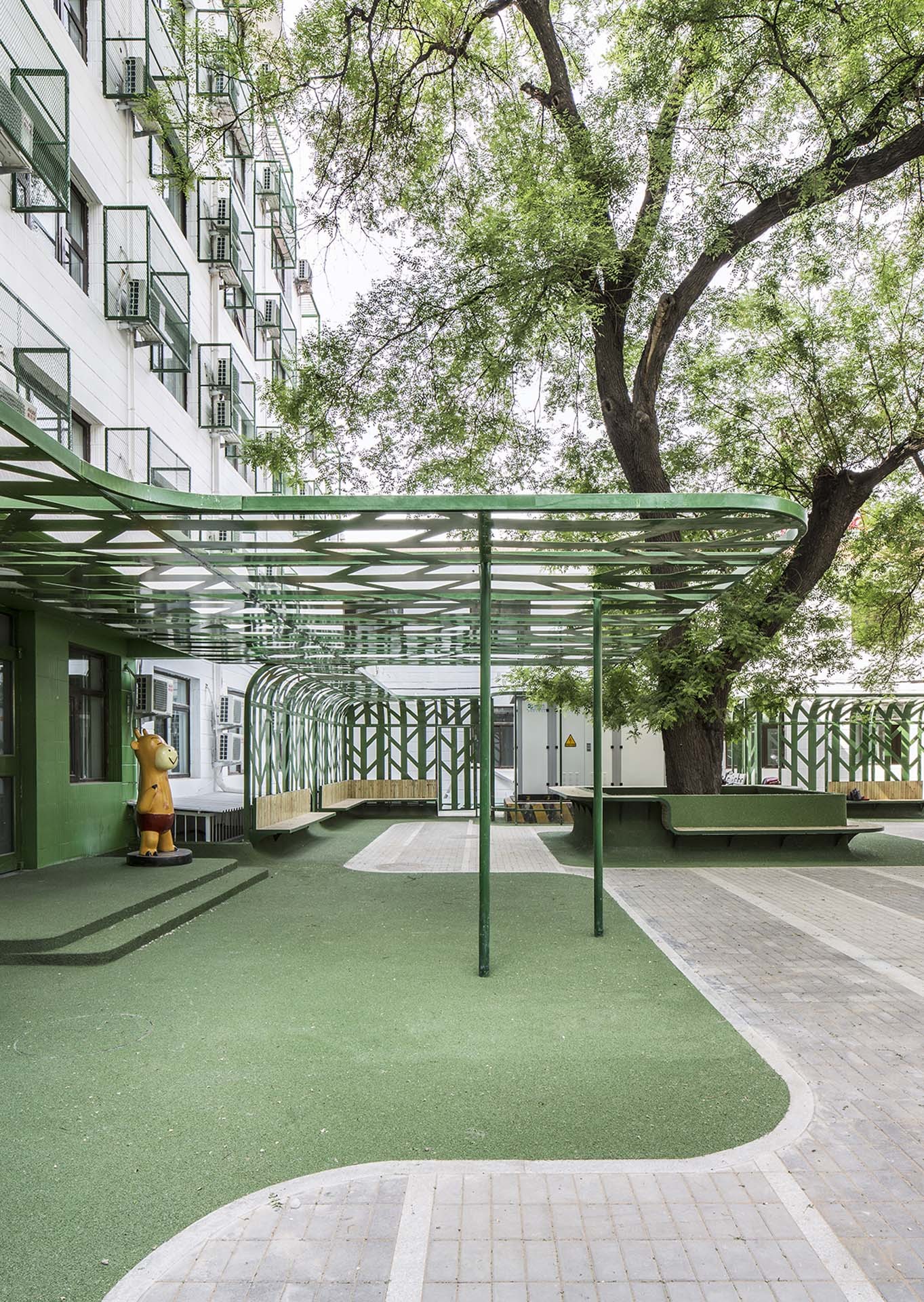 Gallery of Tree Courtyard / MAT Office - 10