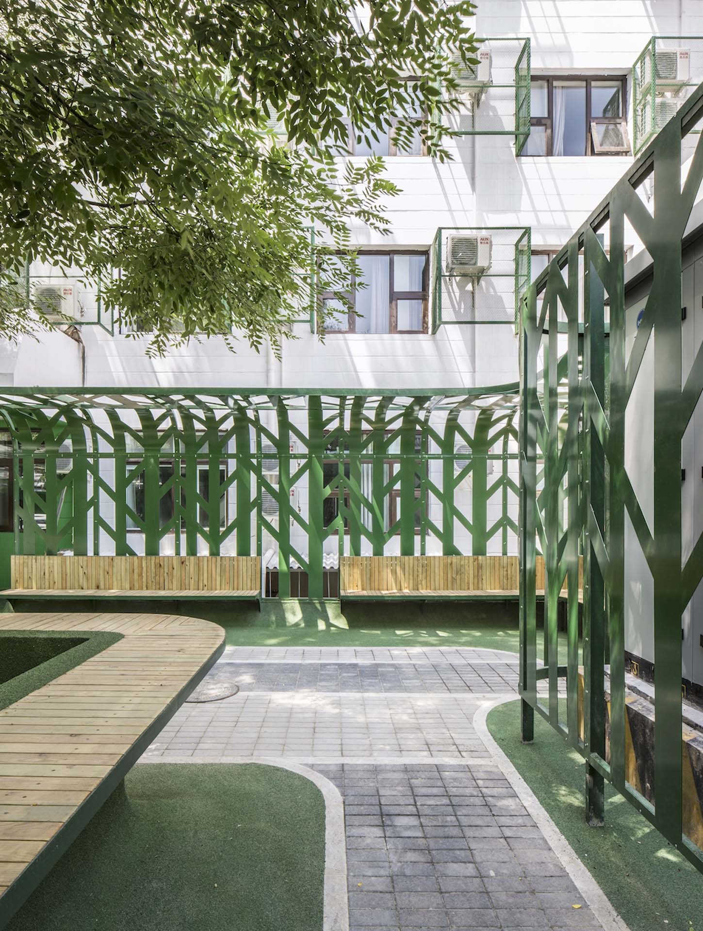 Gallery of Tree Courtyard / MAT Office - 9