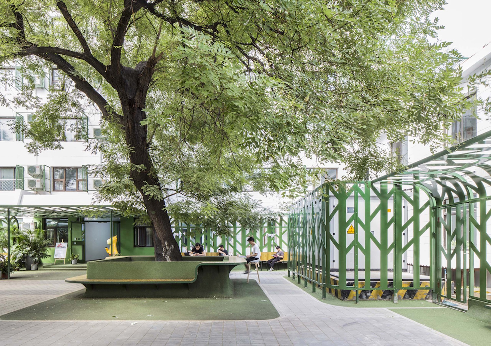 Gallery of Tree Courtyard / MAT Office - 8