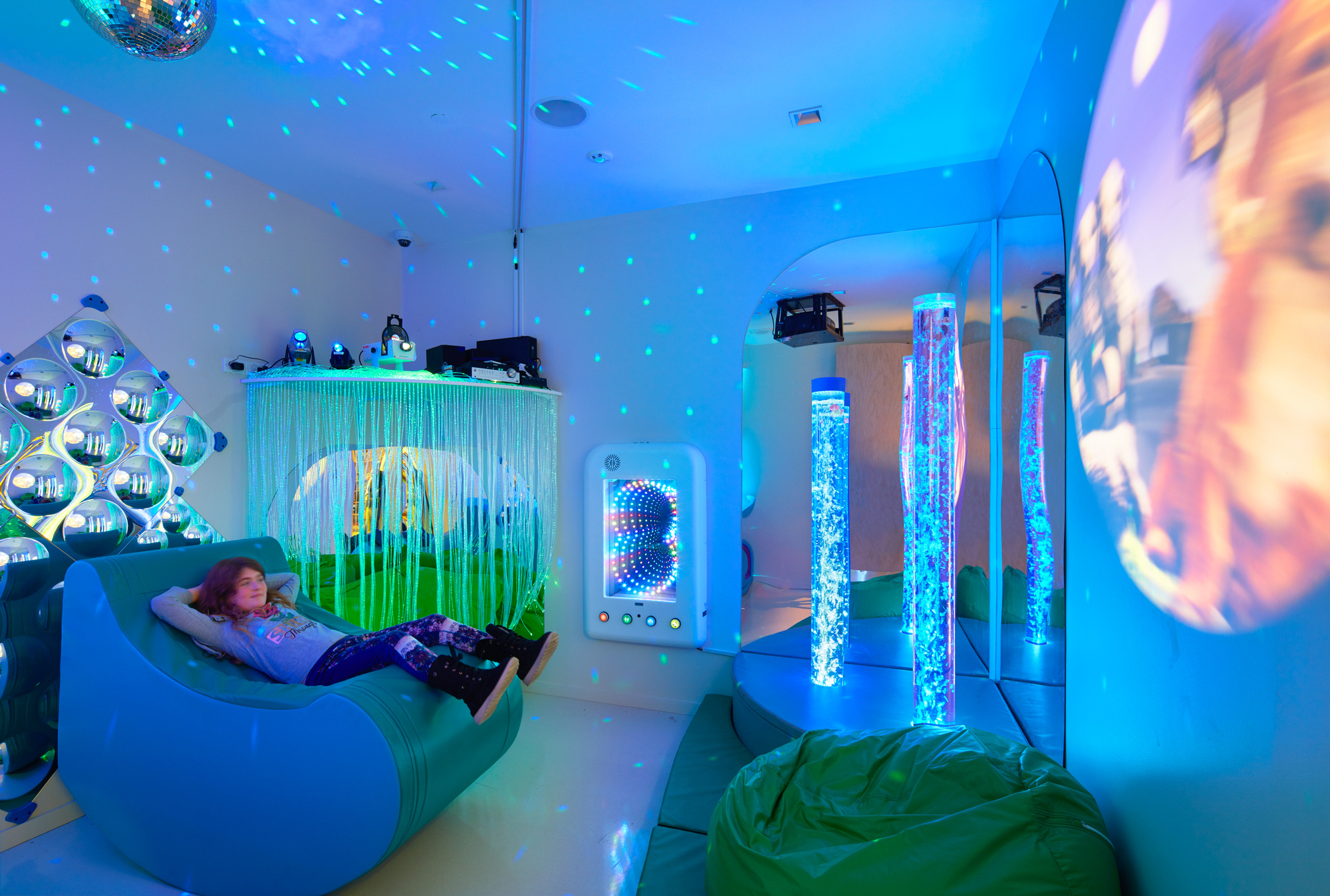 Gallery of Route 9 Library / Perkins and Will - 20