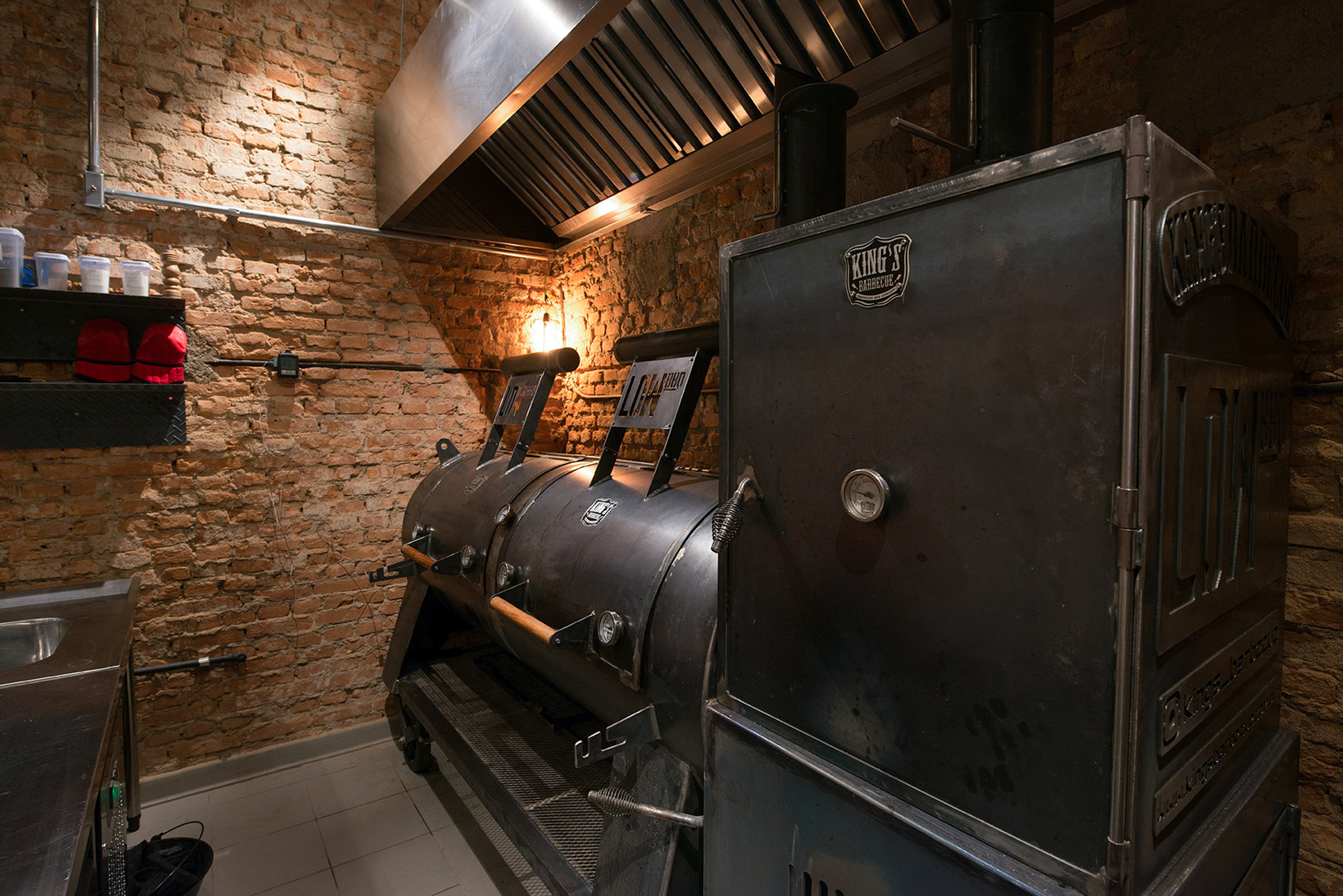 Galeria de Restaurante Low BBQ / Fabio Marins Arquitetura - 24