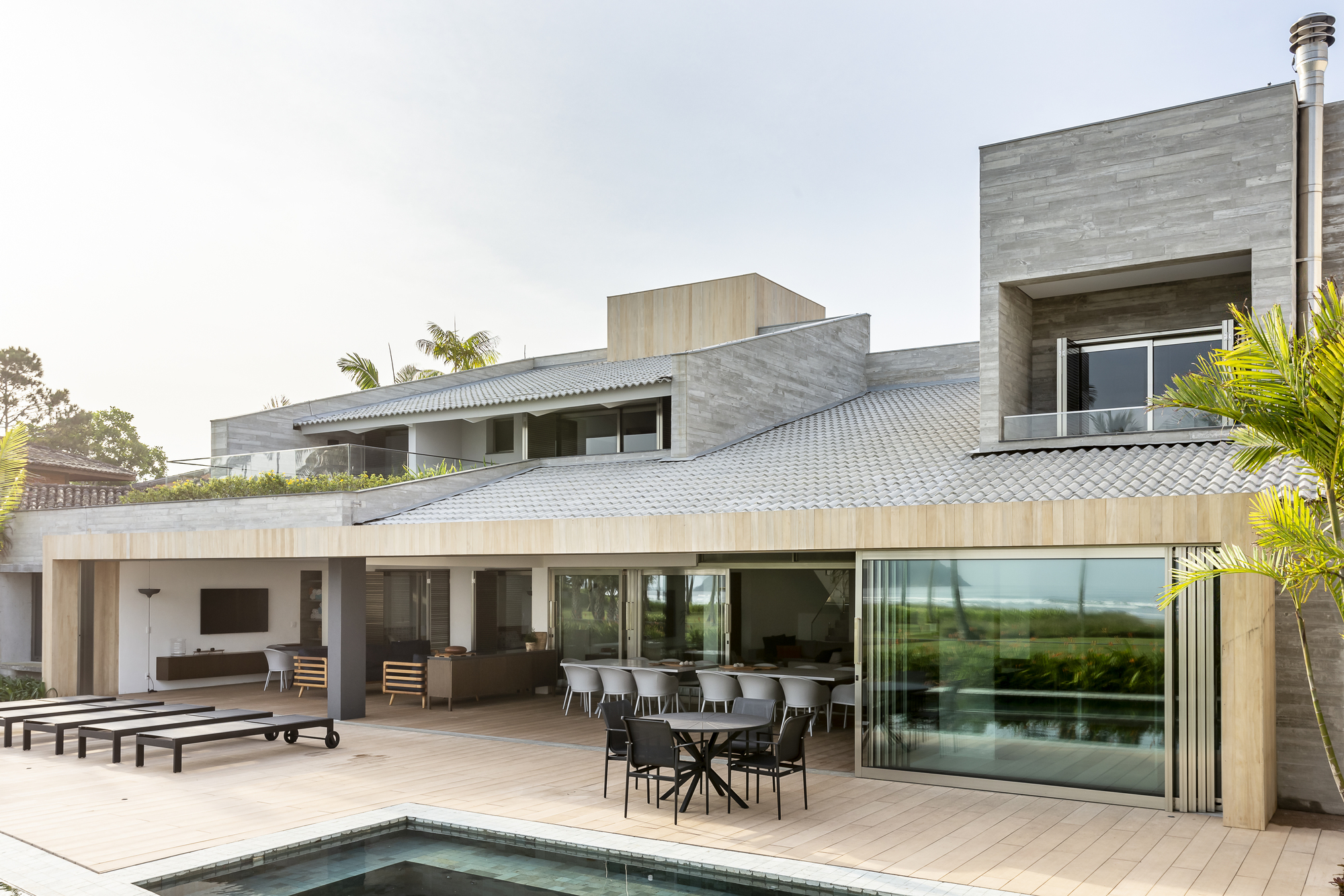 Gallery of Riviera House / Basiches Arquitetos Associados - 8