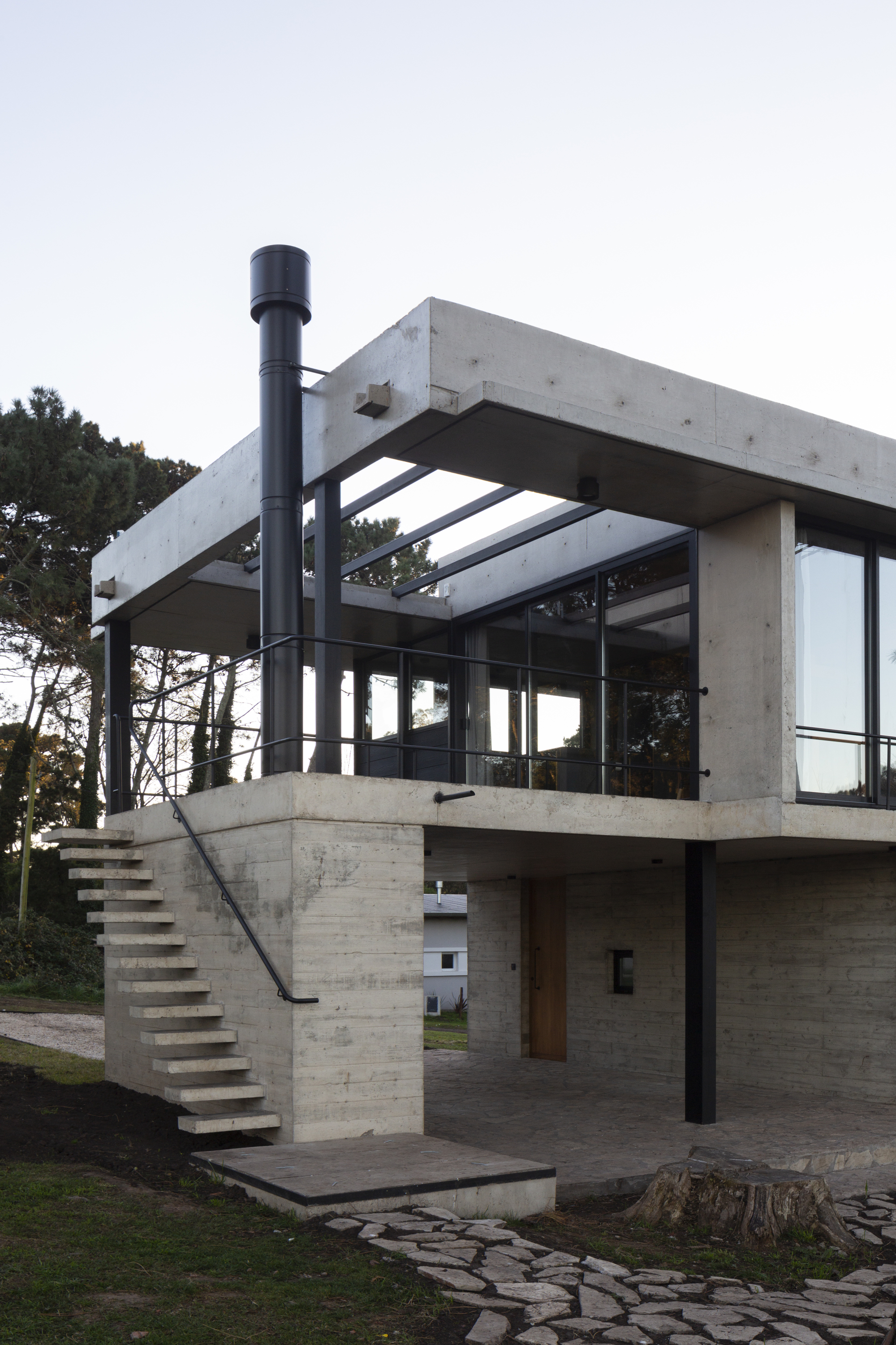Gallery of Nono House / Contino - D'Elia Arquitectos - 11