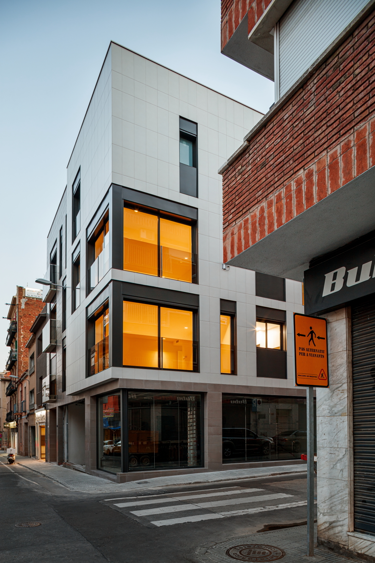 Gallery of Residential Building in Galileo / Pepe Gascón Arquitectura - 6