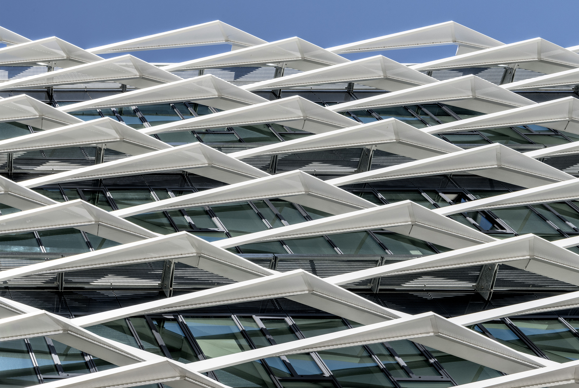 Gallery of Adidas World of Sports Arena / Behnisch Architekten - 5