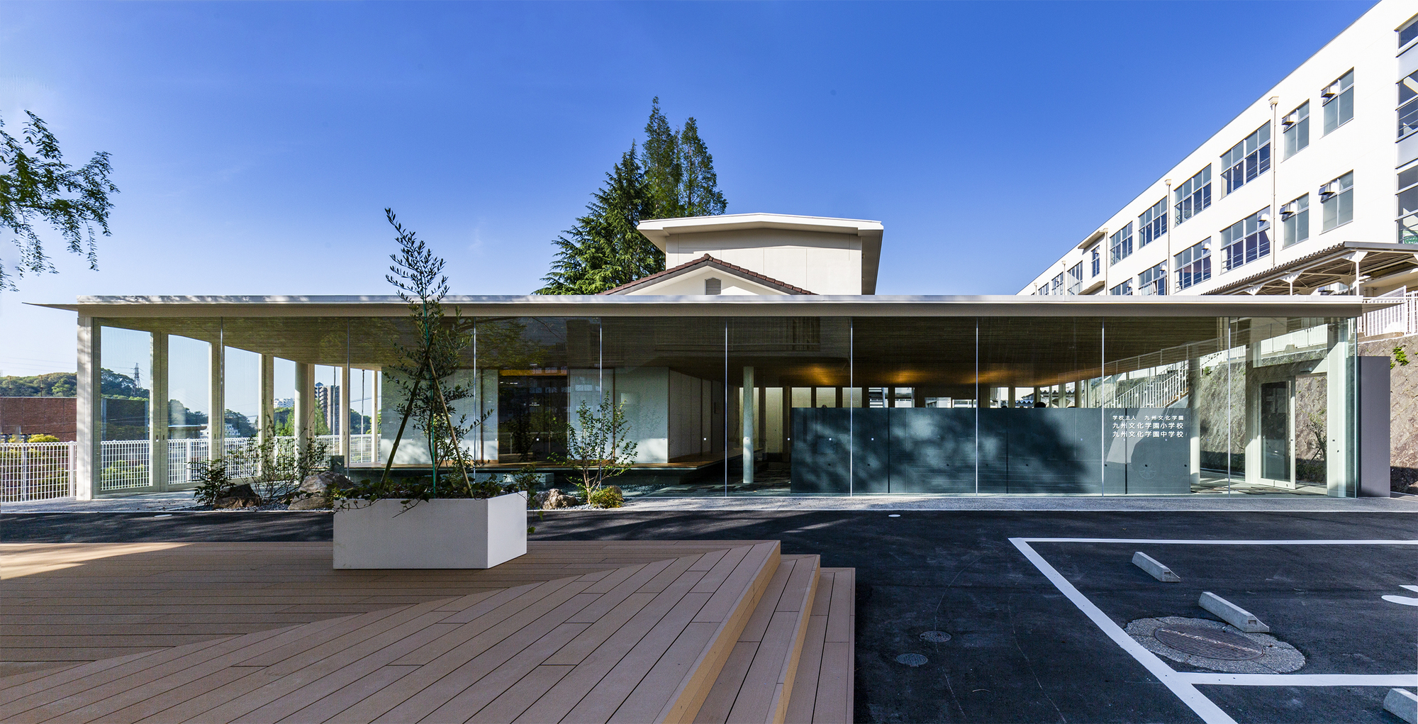 Gallery of KB Primary and Secondary School / HIBINOSEKKEI + Youji no ...